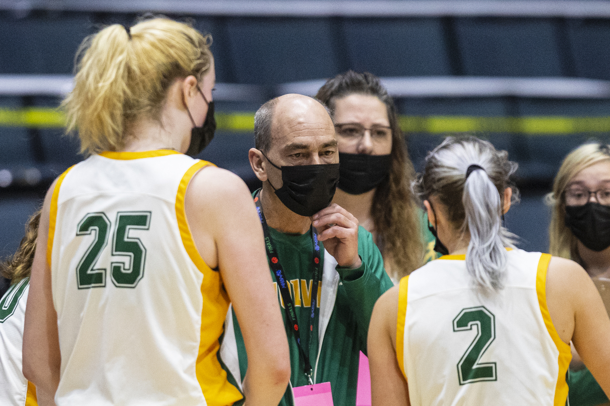 Fowler girls defeat Carney-Nadeau 61-37 to advance to D4 state ...
