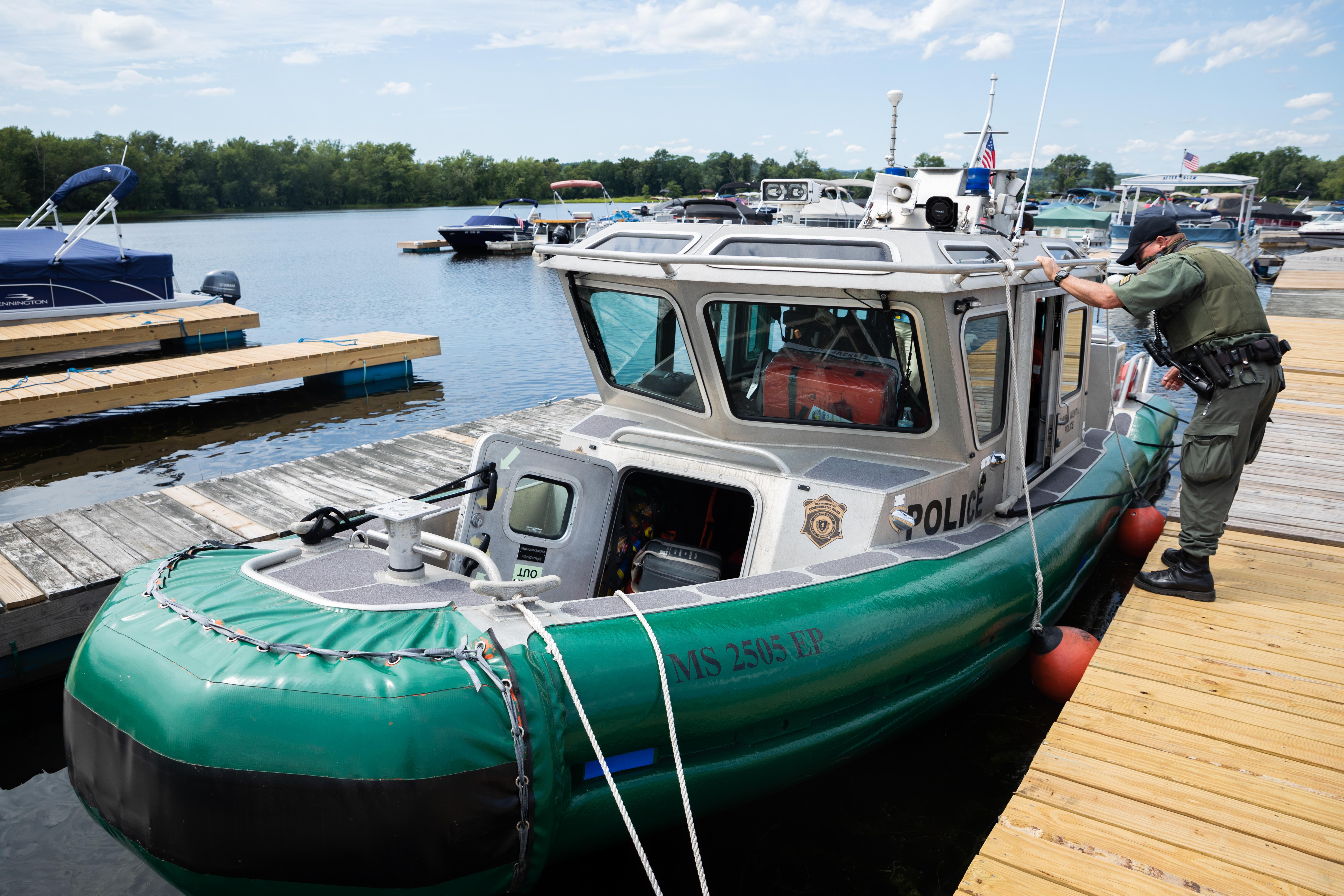 Mass Environmental Police patrolling the Connecticut River - masslive.com