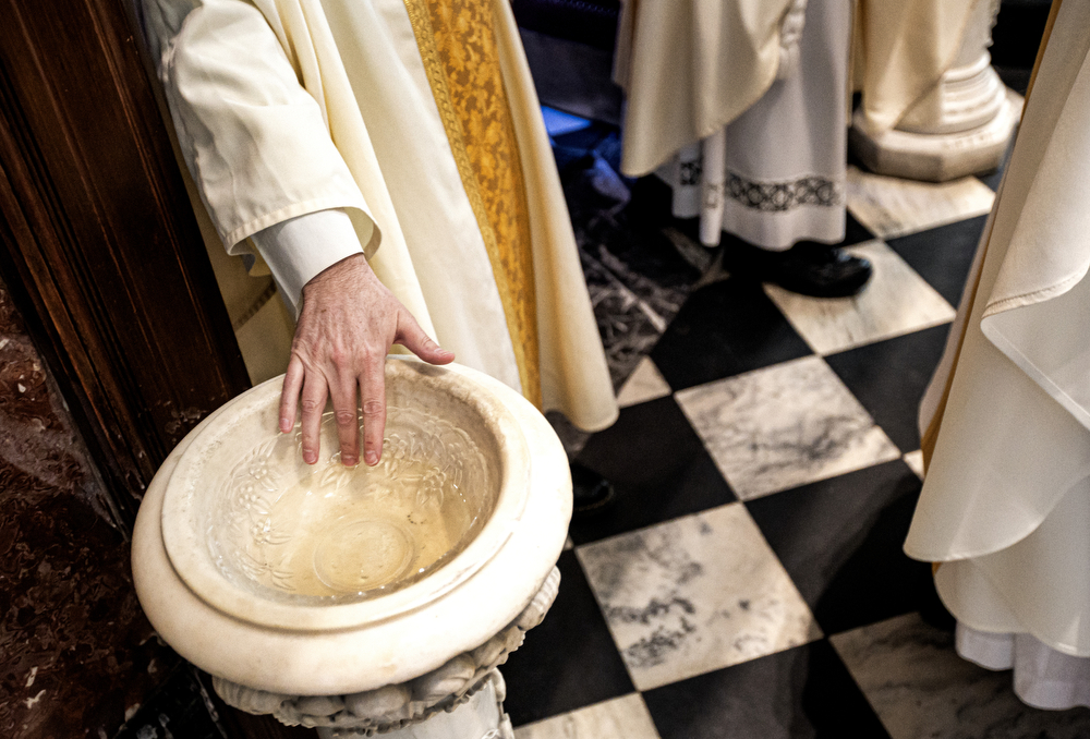 Bishop Timothy Senior officiates the Chrism Mass - pennlive.com
