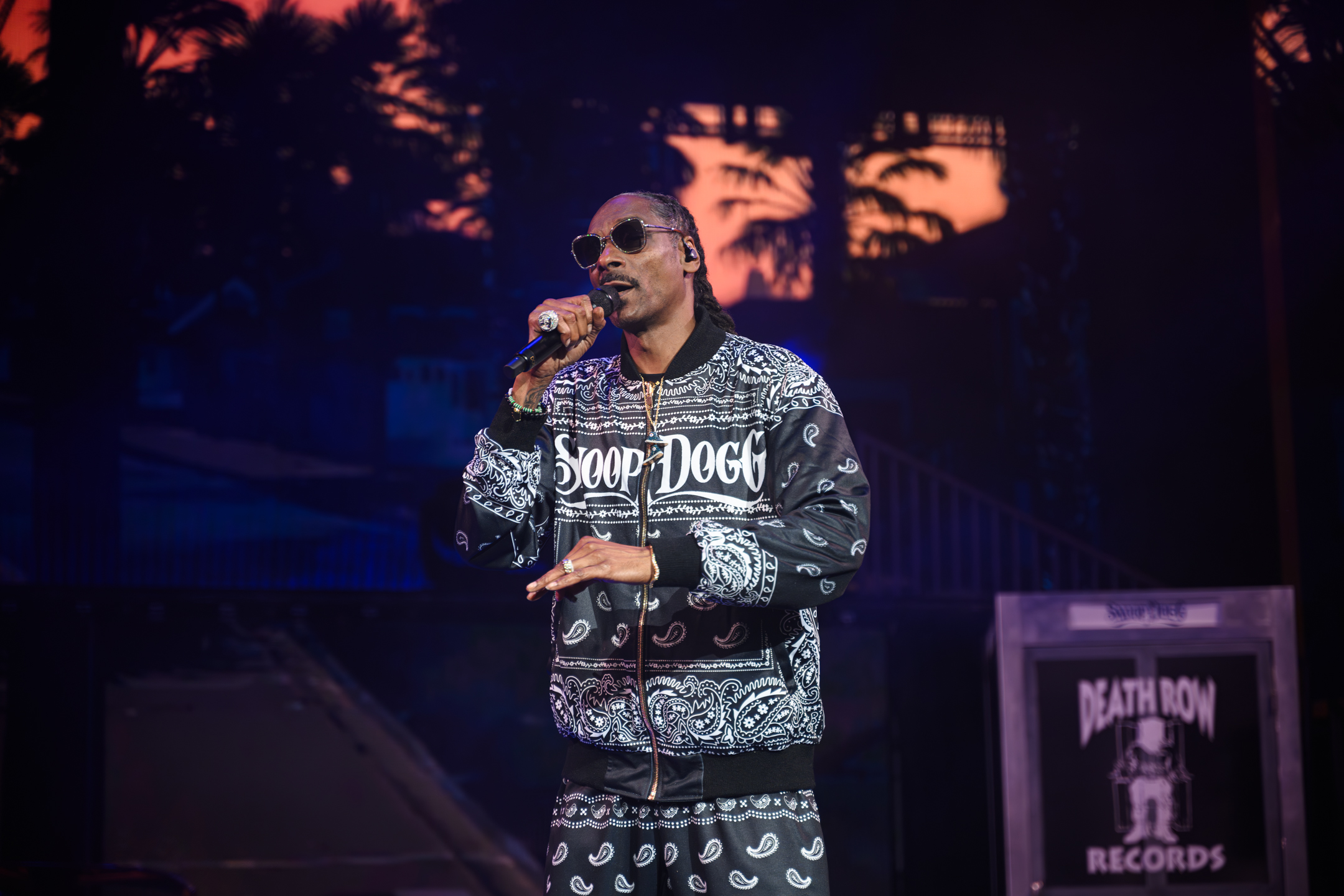 Snoop Dogg & Wiz Khalifa 'High School Reunion Tour' at PNC Bank Arts Center - nj.com