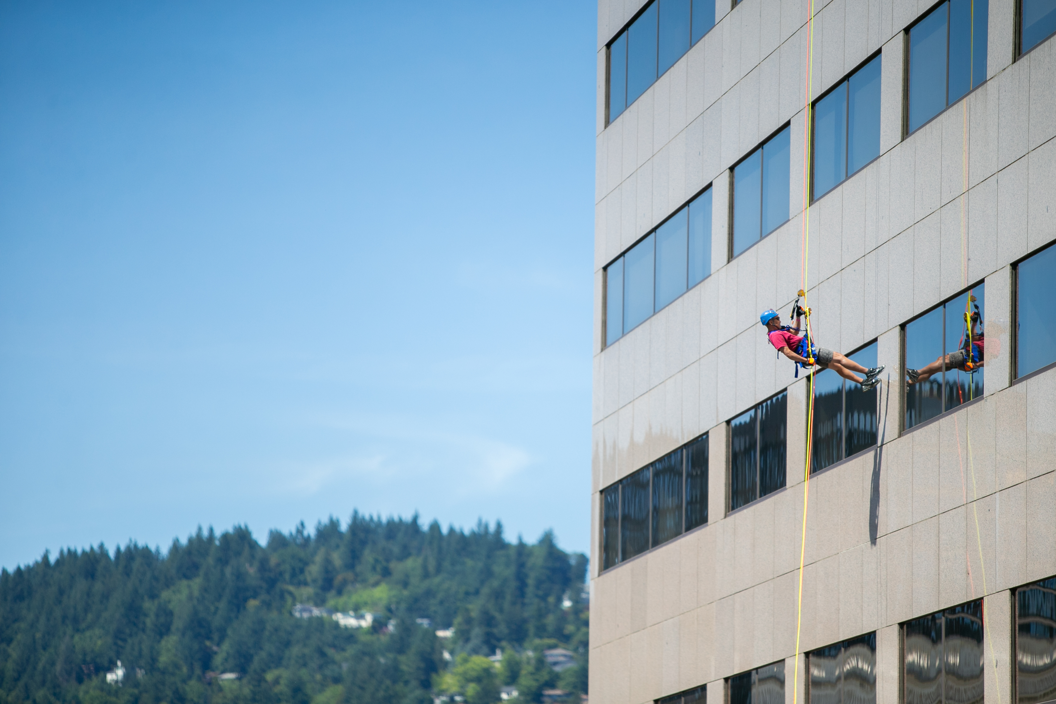 Rappelling down Portland's Big Pink - oregonlive.com