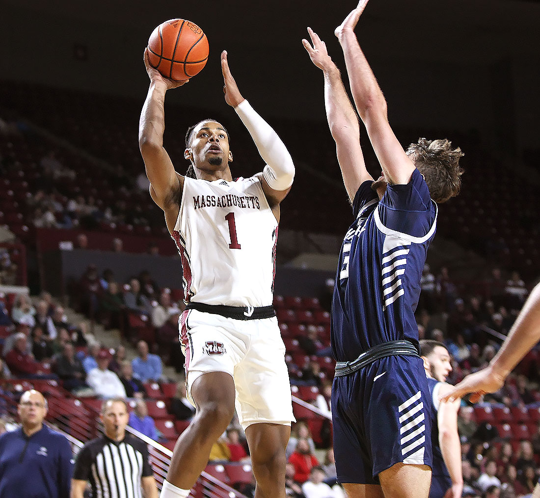 UMass Men's Basketball vs UNH 11/4/24 - masslive.com