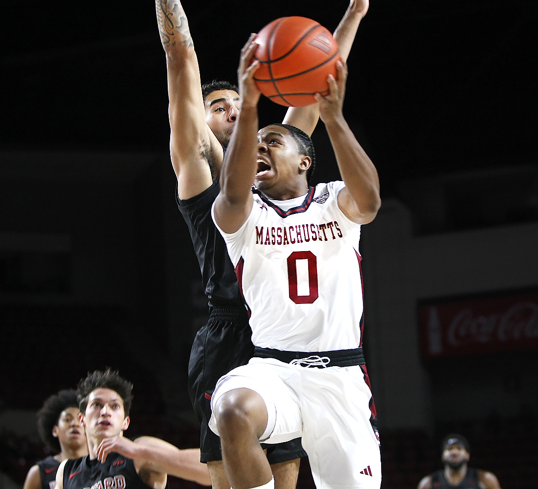 UMass Men's Basketball vs Harvard 12/3/25 - masslive.com