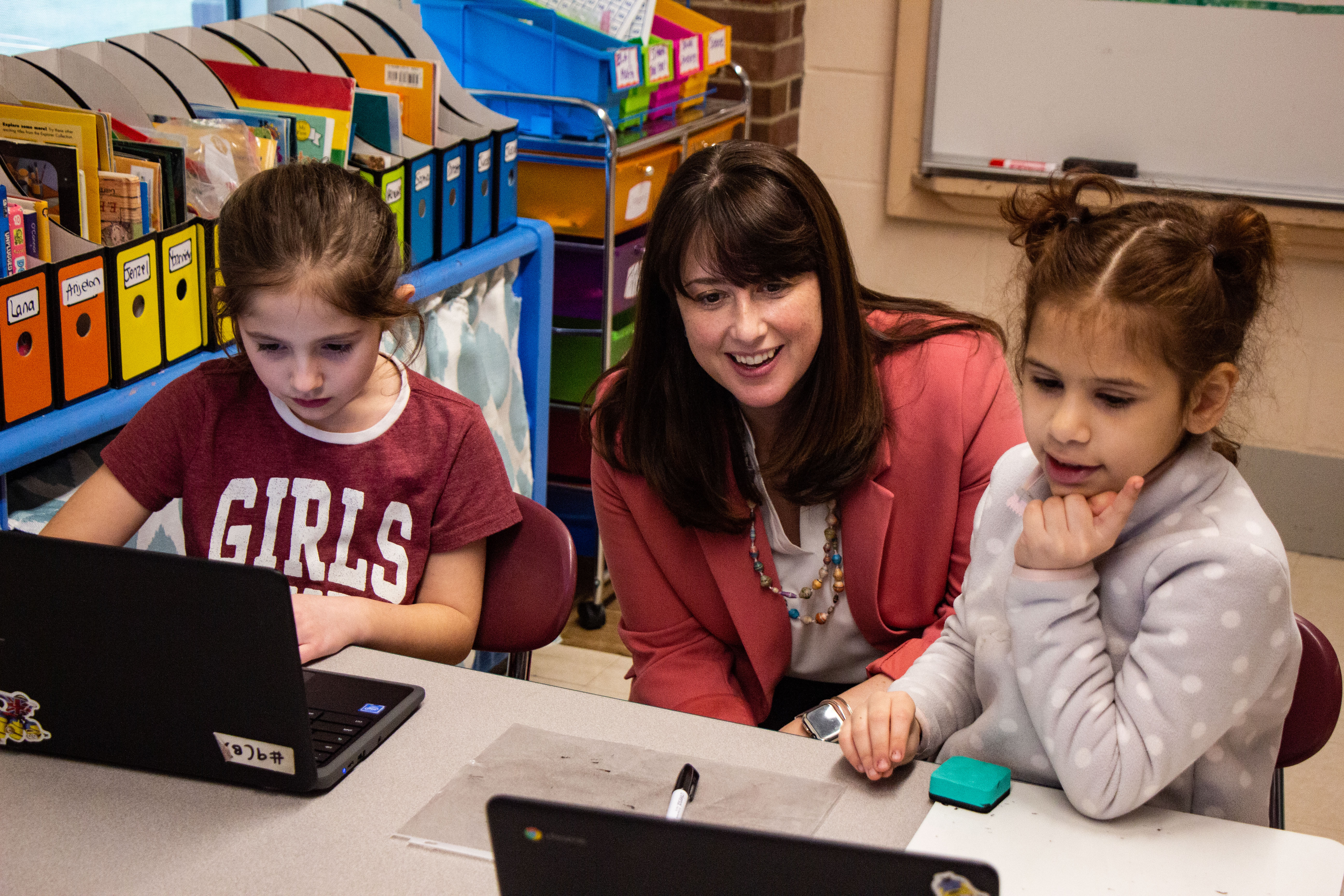 Superintendent Rachel Monárrez visits Clark Street Community School ...