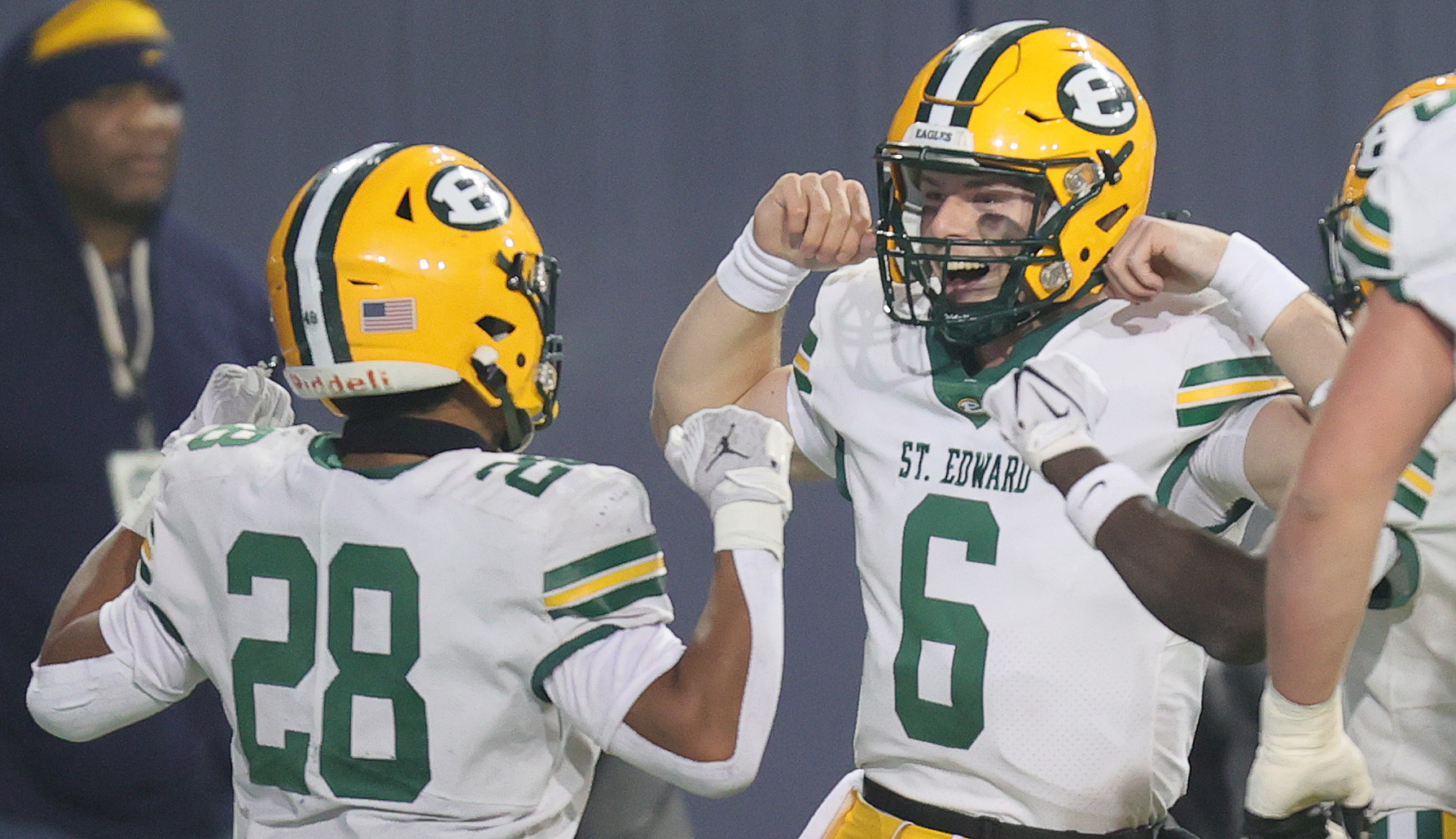 High school football D1 Championship: St. Edward vs. Springfield ...