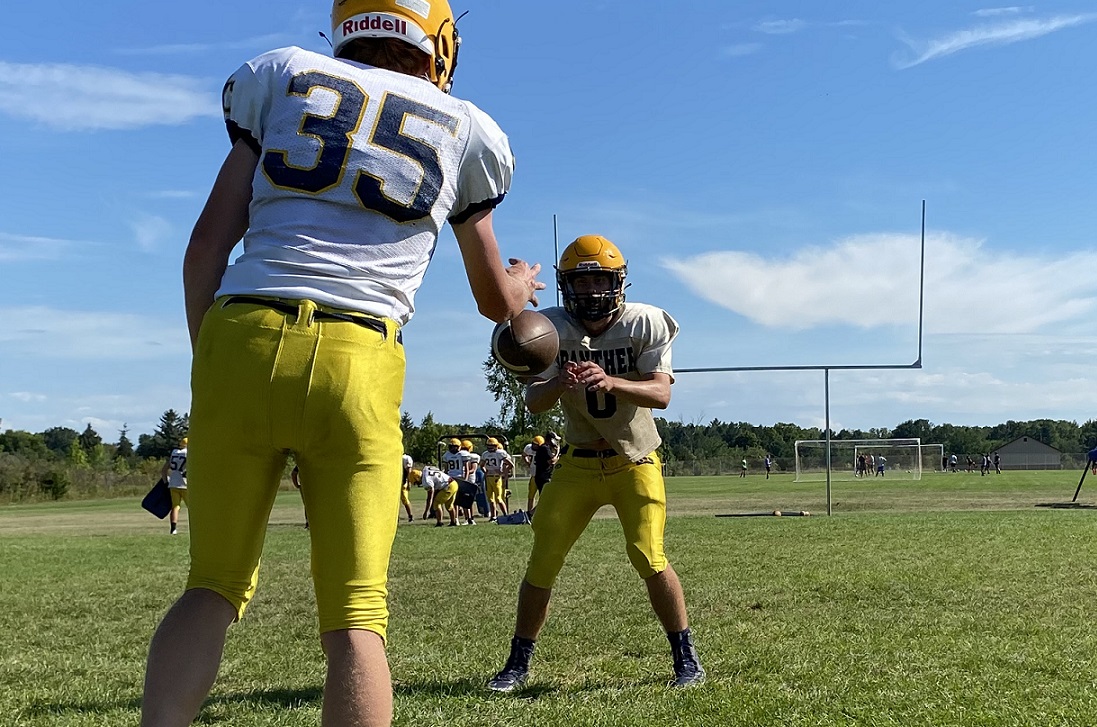 Standish-Sterling football team preparing for the 2022 season - mlive.com