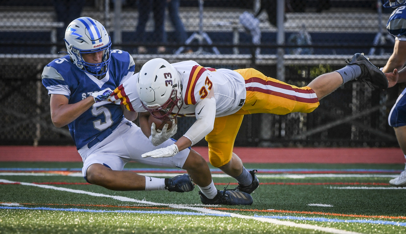Warren Hills football hosts Voorhees on Sept. 2, 2021 ...