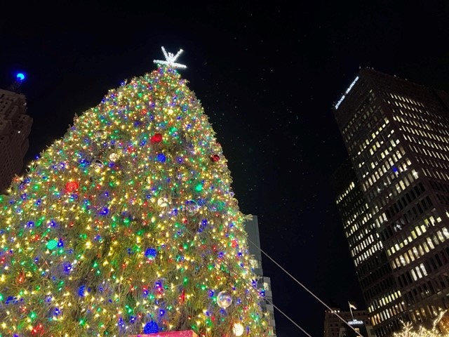 Detroit Tree Lighting 2021 - mlive.com