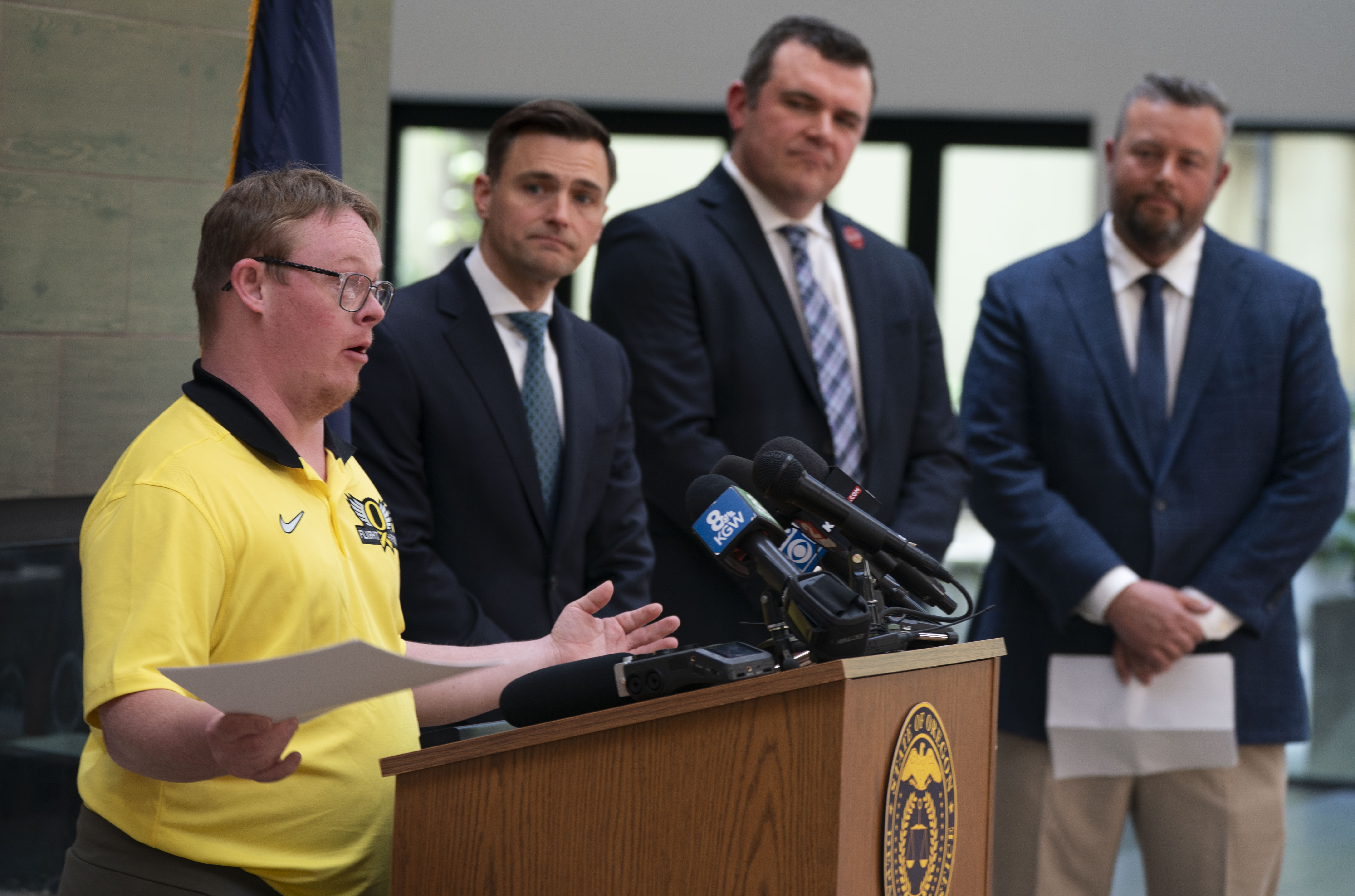 Oregon Attorney General Dan Rayfiled files lawsuit against Trump ...