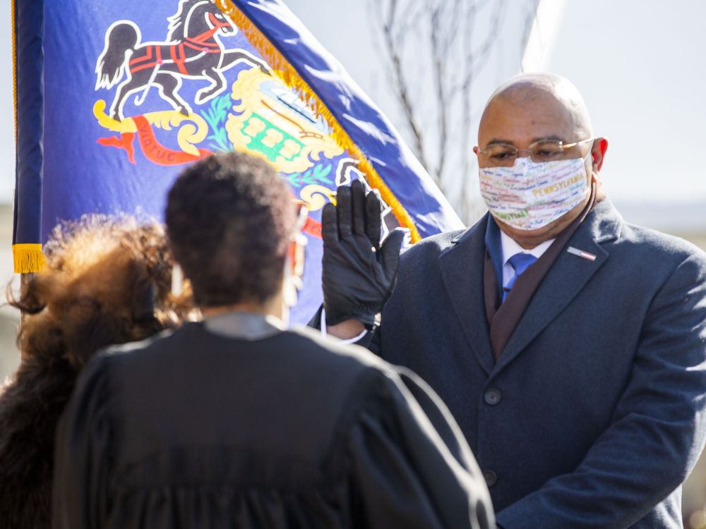 Tim DeFoor sworn in as Pennsylvania's new Auditor General - pennlive.com