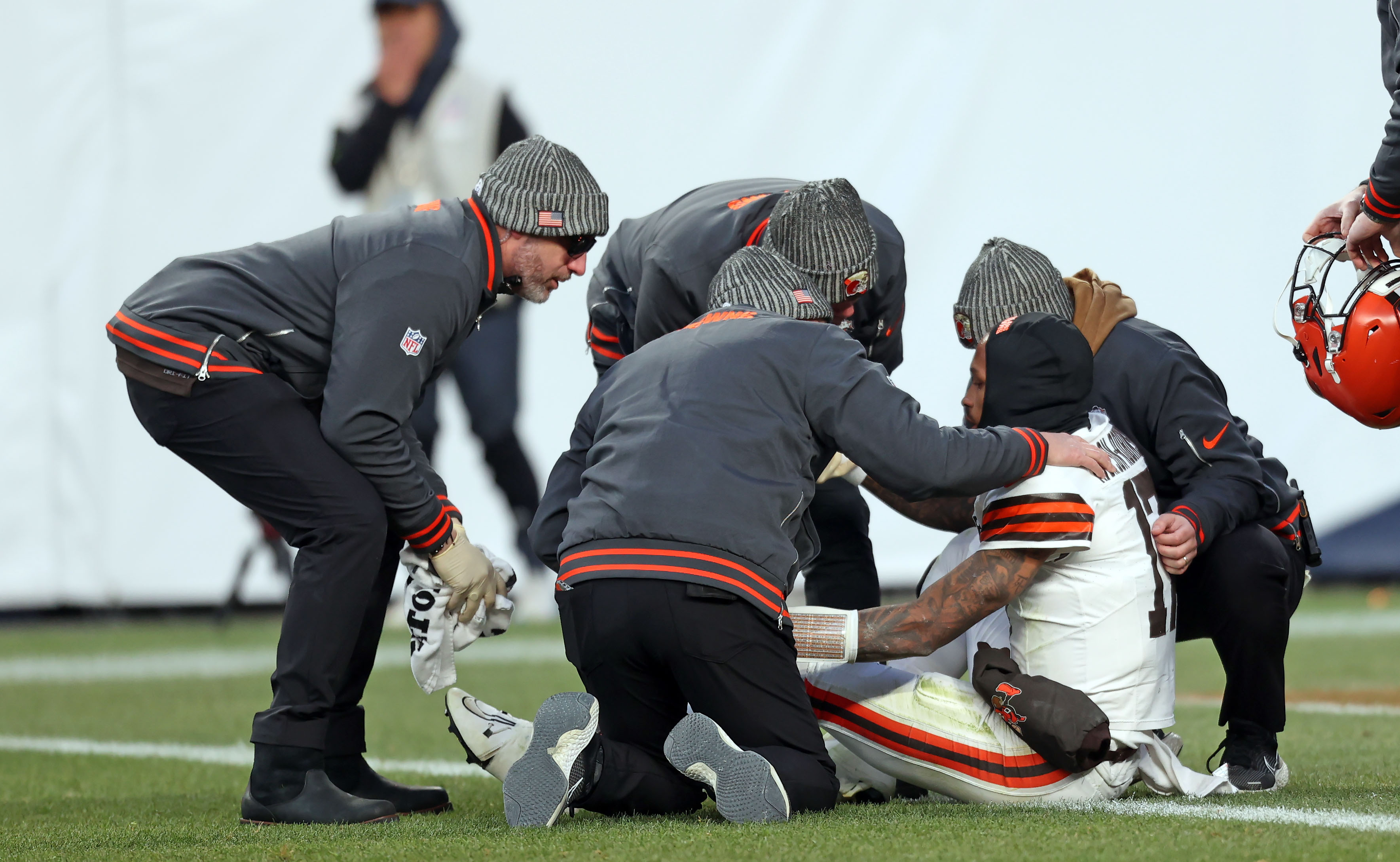 Cleveland Browns quarterback Dorian Thompson-Robinson vs. Denver ...