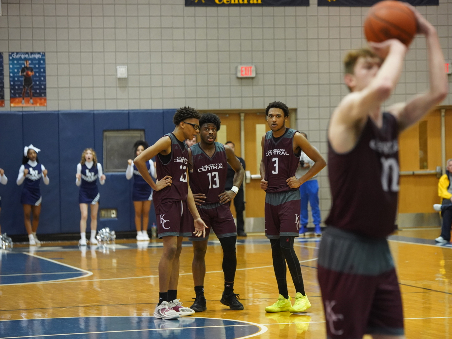 Kalamazoo Central defeats Loy Norrix, 52-45 - mlive.com
