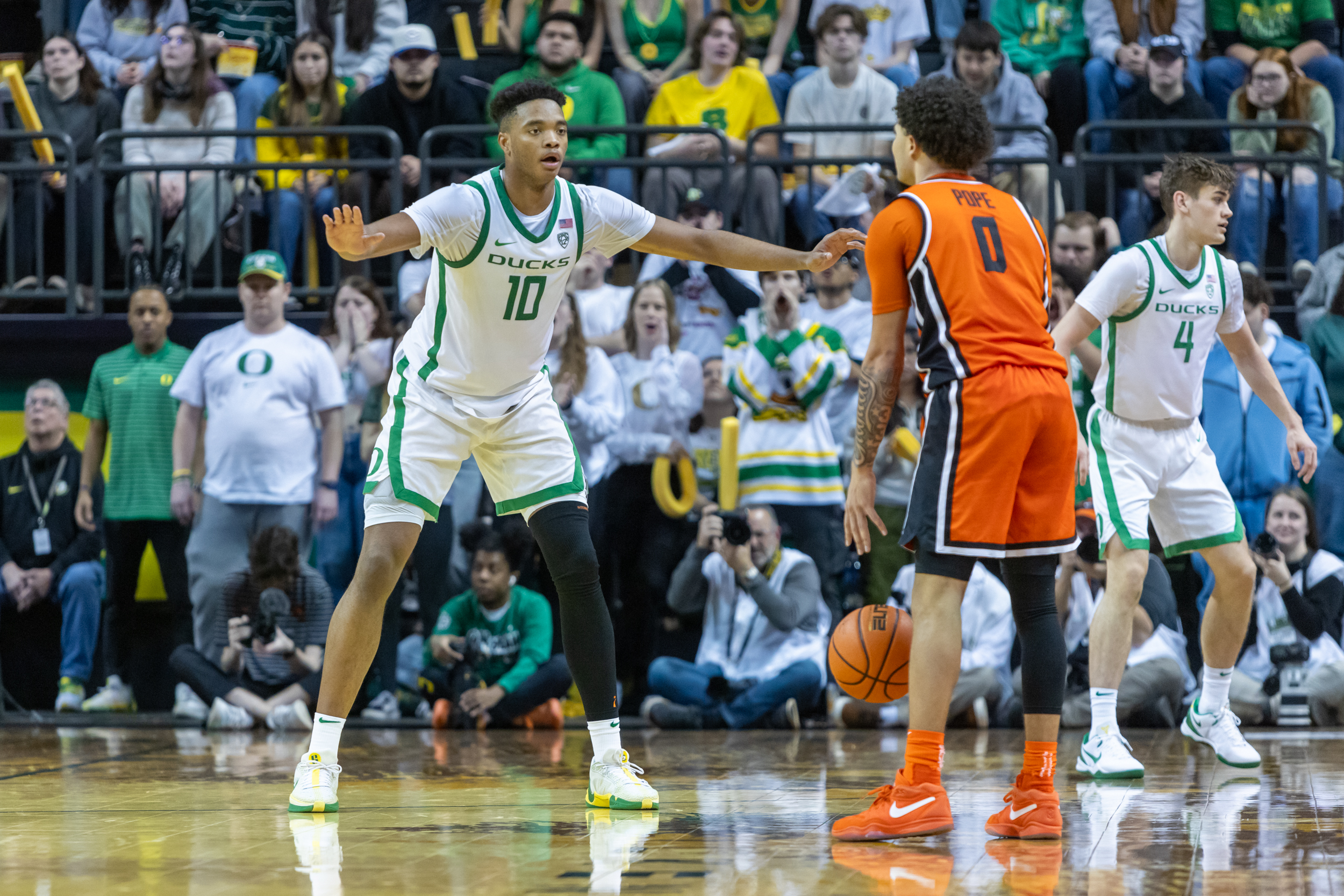 Oregon Ducks vs. Oregon State Beavers men's basketball: Feb. 28, 2024 ...