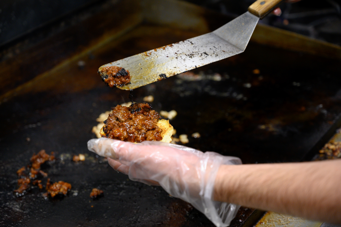 Moe's Neighborhood Bar opens delivery-only ahead of space on North ...