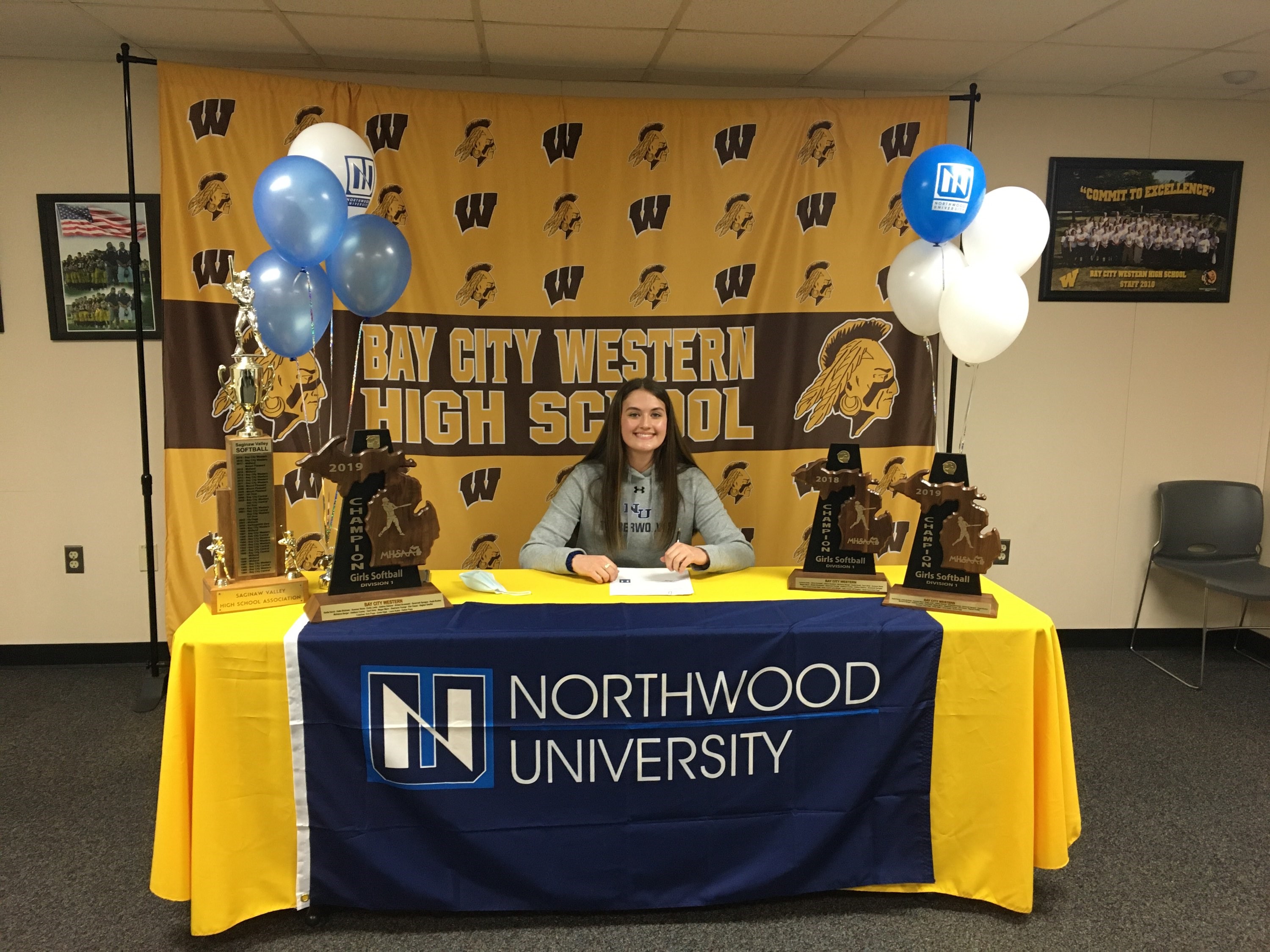 Carly Smithers's Instagram, Twitter & Facebook on IDCrawl