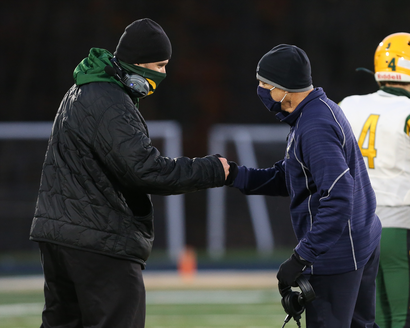 Football: Clearview defeats Roxbury 26-7. - nj.com