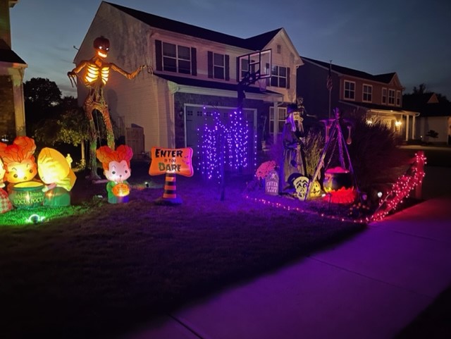 Northeast Ohioans impress with spook-tacular Halloween displays 2022 ...