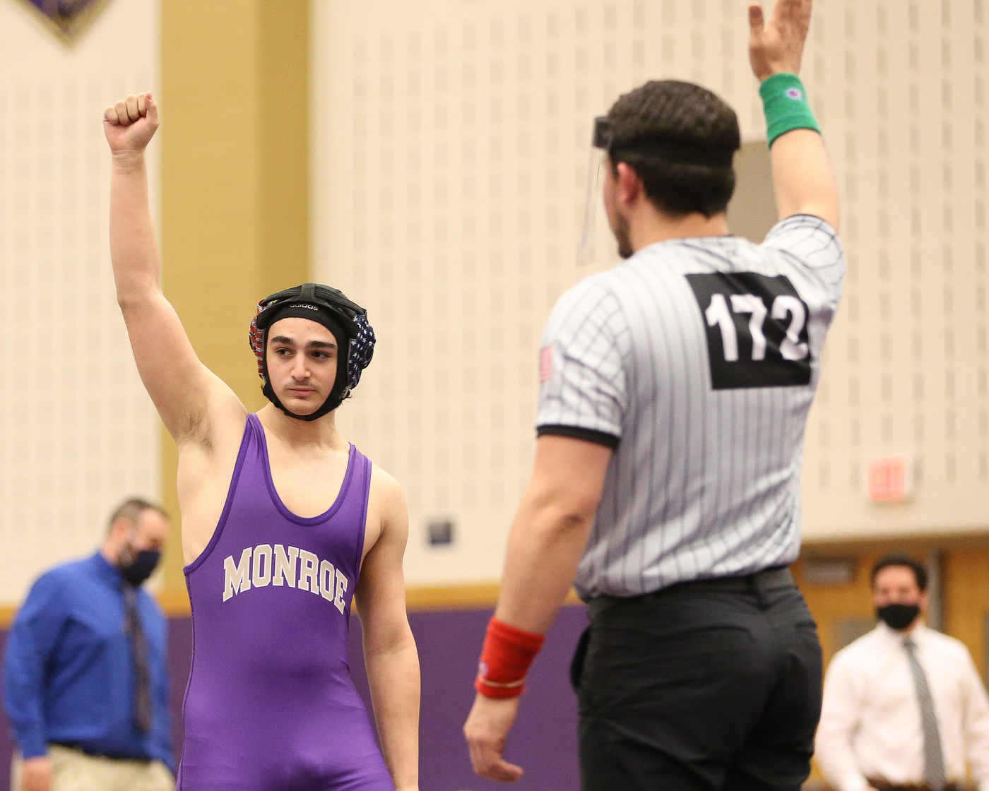 Wrestling: Monroe defeats Piscataway 52-19. - nj.com