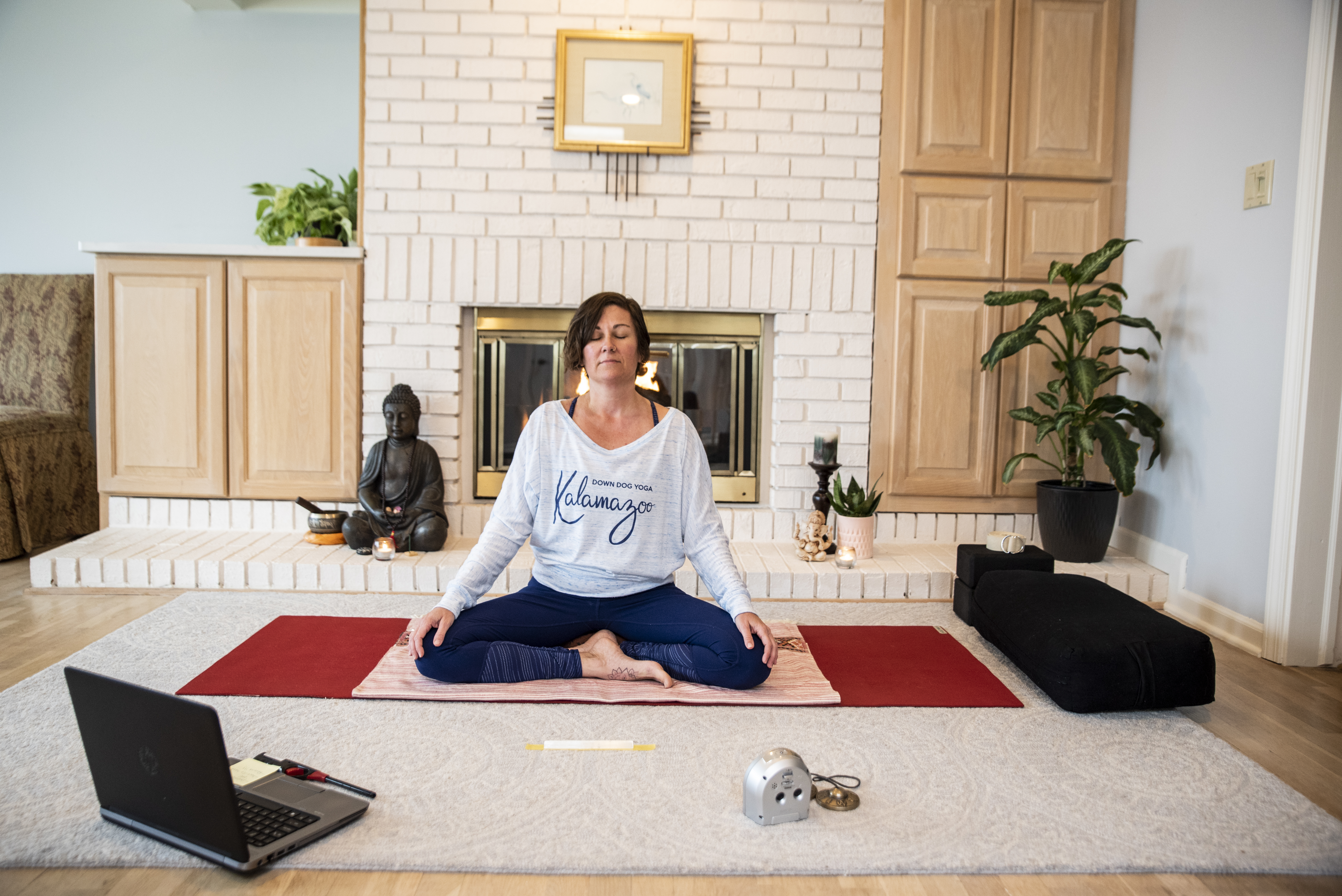 Down Dog Yoga continues to teach classes from home - mlive.com
