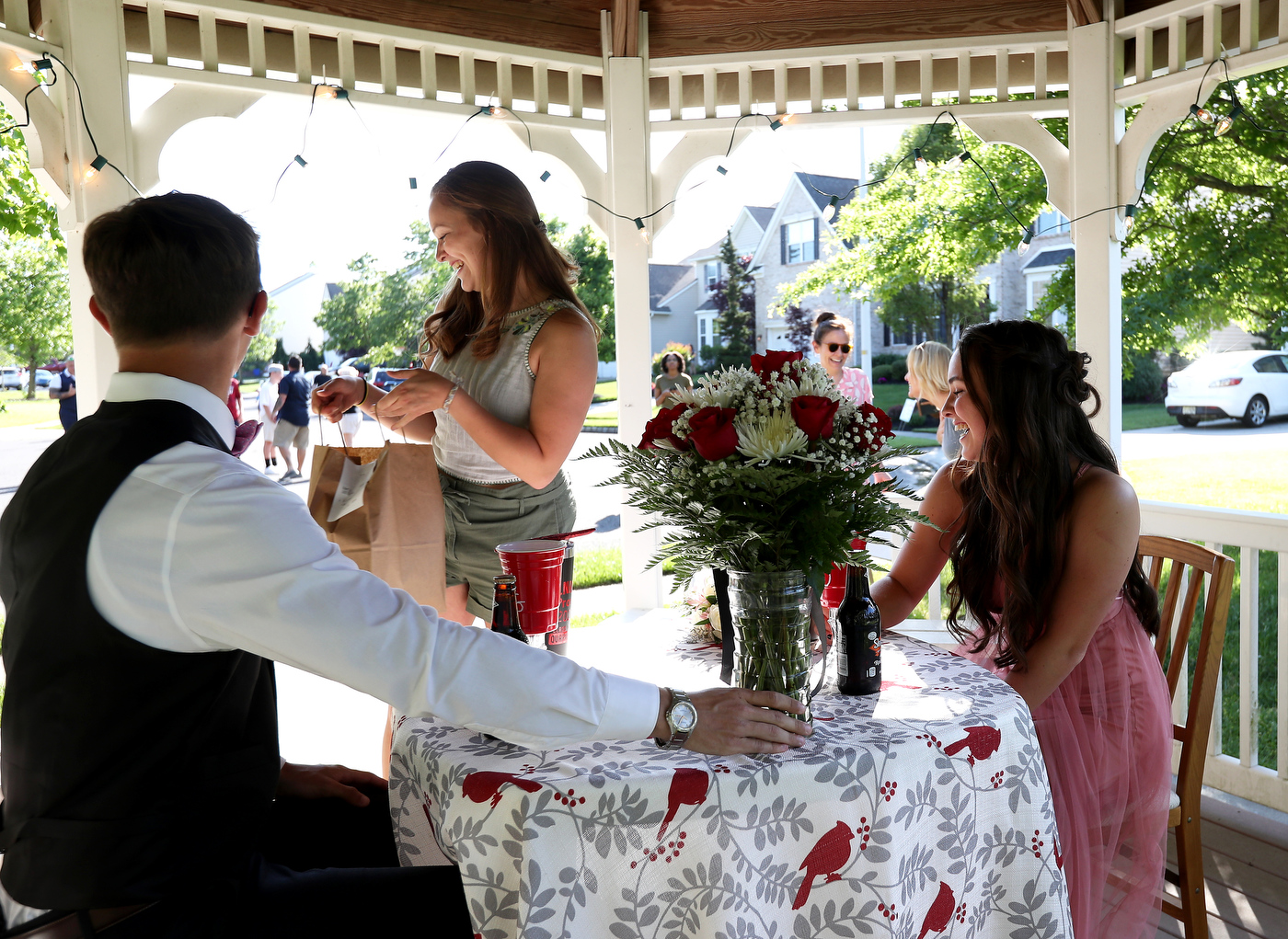 N.J. seniors receive a surprise 2-person prom, May 30, 2020 - nj.com