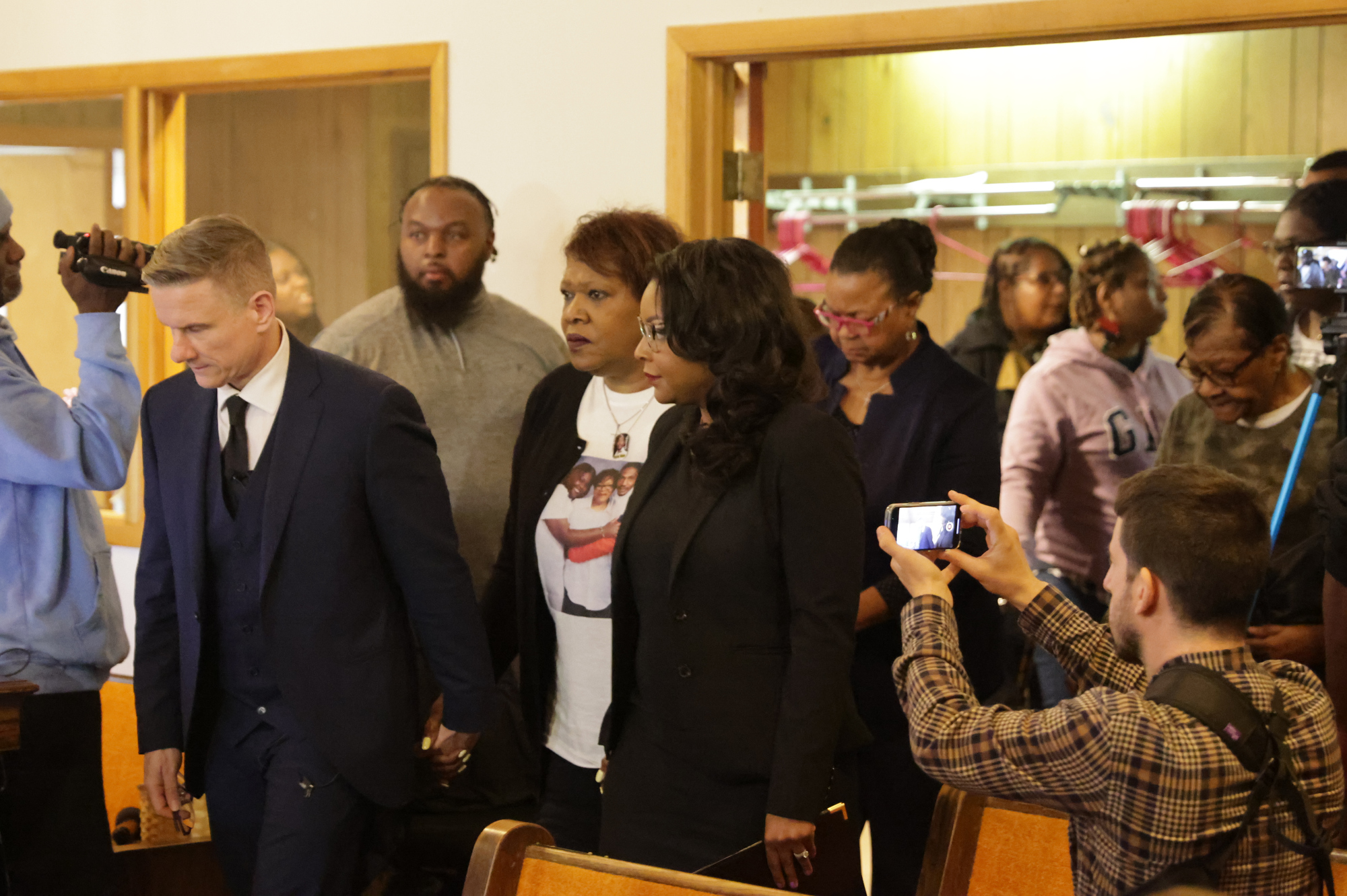 Jayland Walker grand jury decision press conference and protest ...