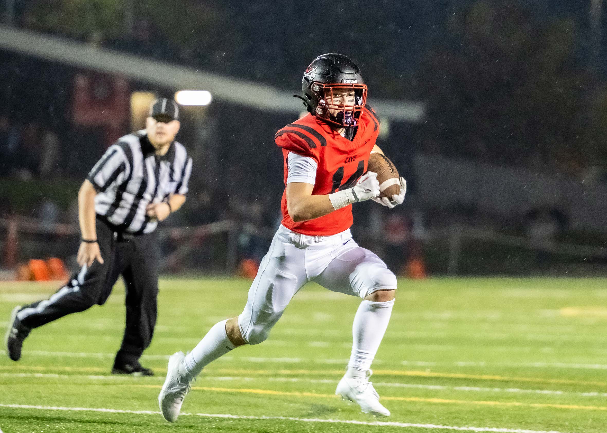 Oregon high school football: Clackamas Cavaliers vs Gresham Gophers ...