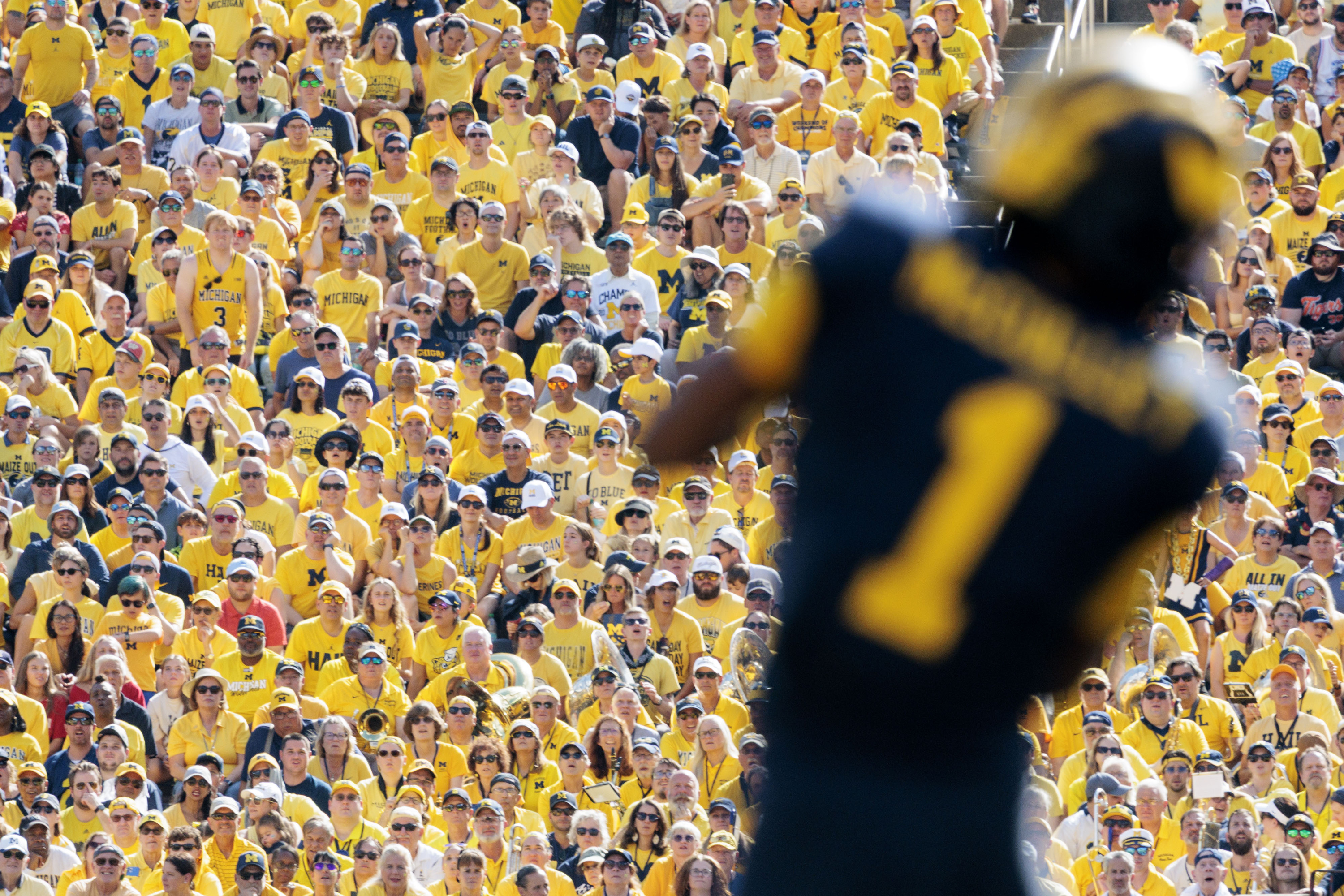 Michigan football hosts Wisconsin - mlive.com