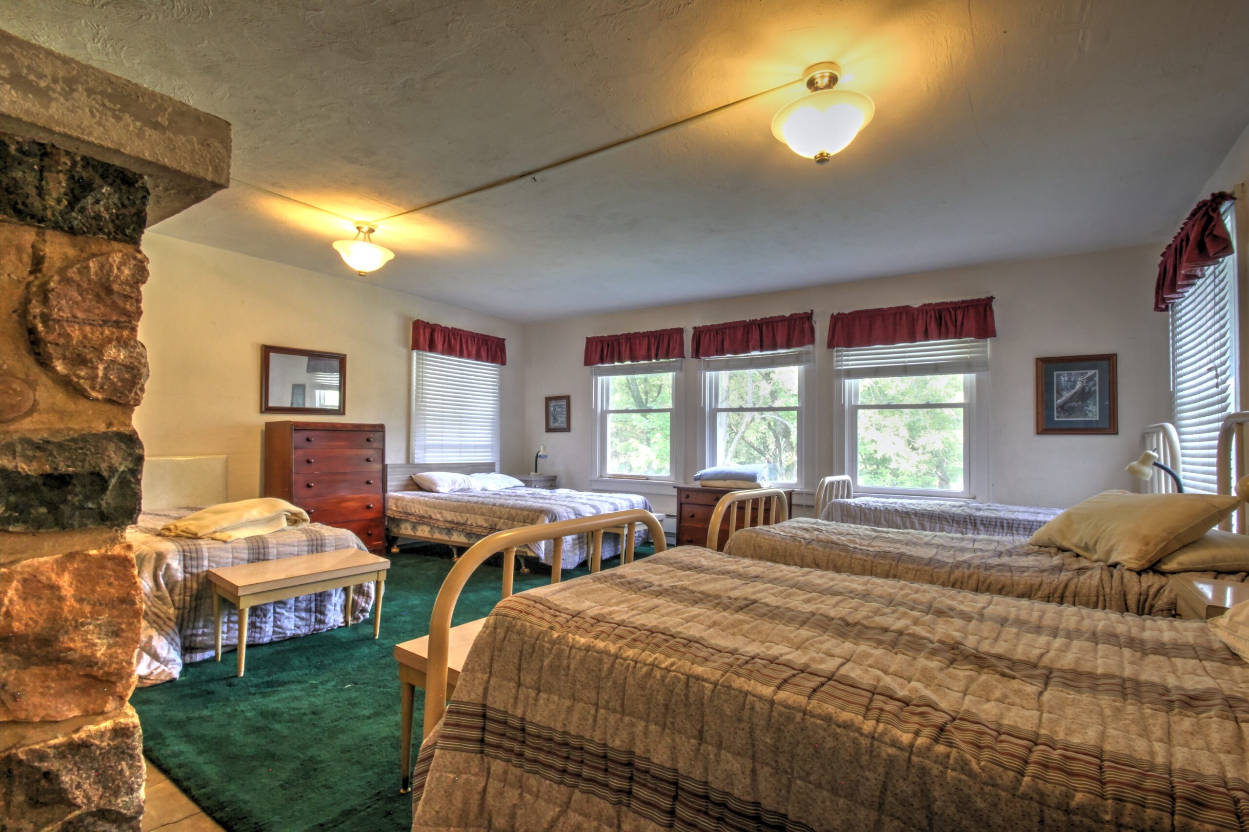 Hunting heaven: 3,000-acre property with near-lakefront lodge hits ...