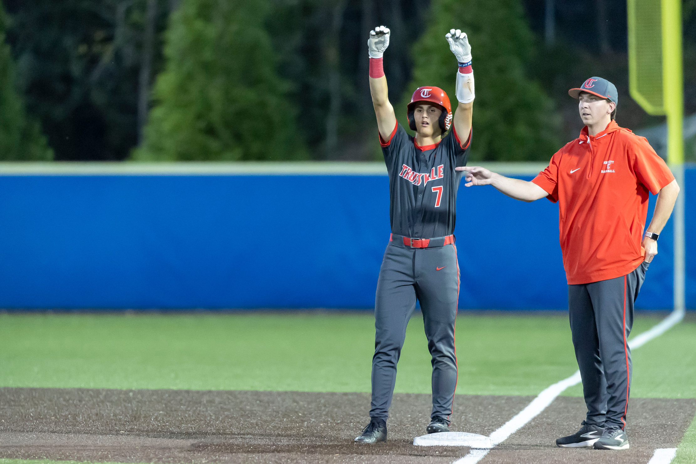 Hewitt-Trussville at Vestavia Hills Baseball - al.com