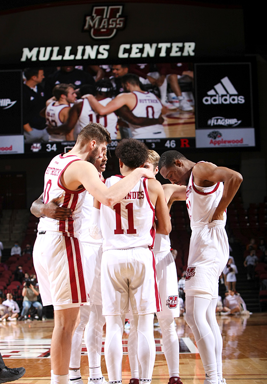 UMass Men's Basketball vs Rutgers 11/27/21 - masslive.com