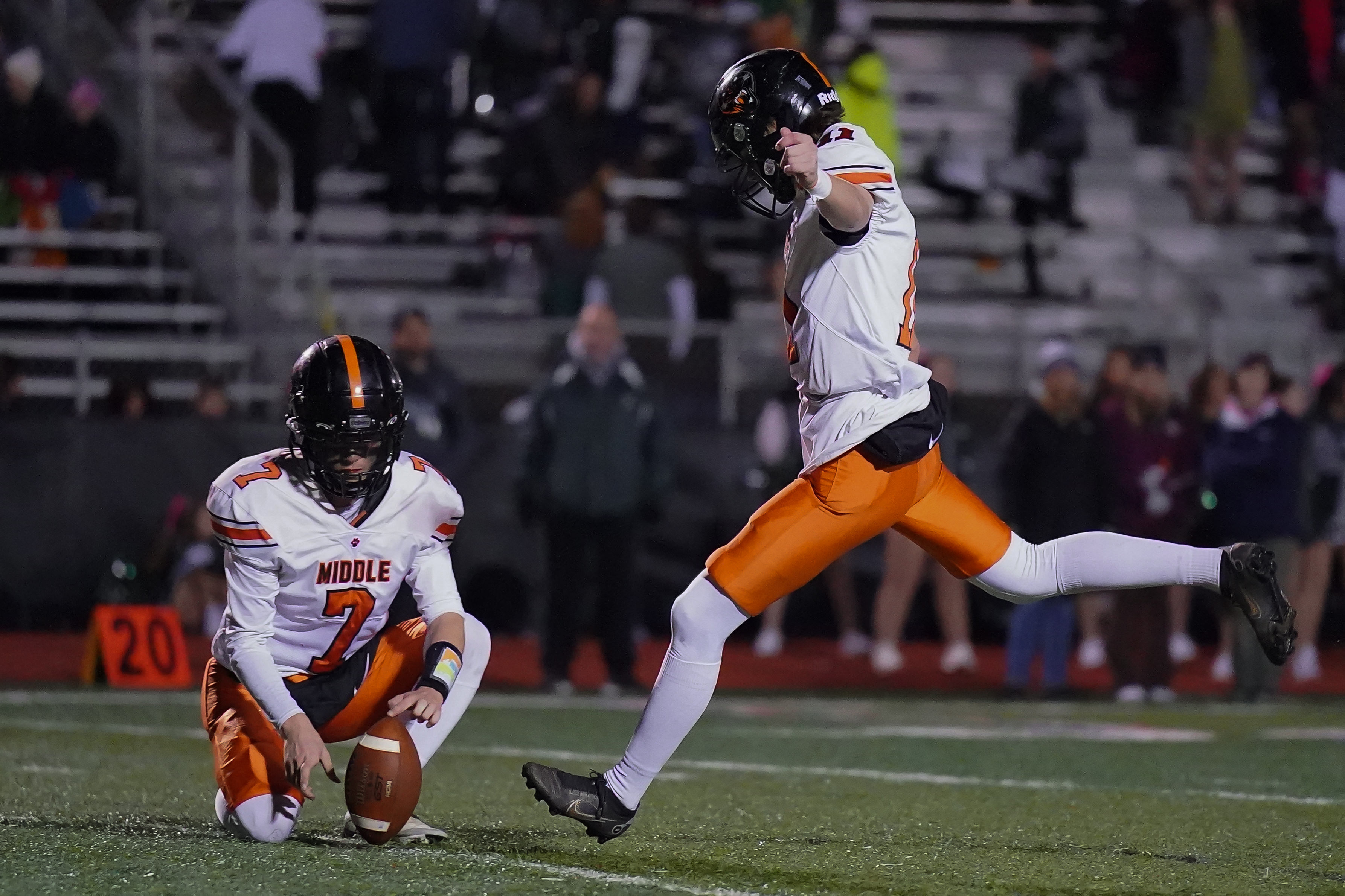 Football: Middle Township at Raritan in NJSIAA SJG2 Quarterfinal on ...