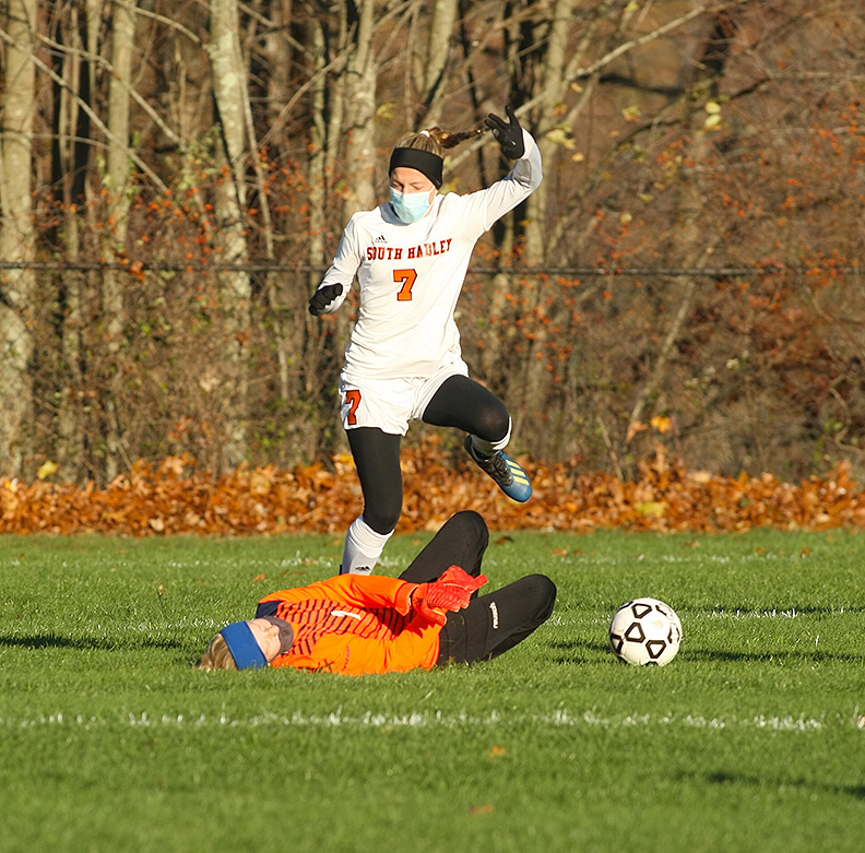 South Hadley vs Monson girls soccer 11/2/20 - masslive.com