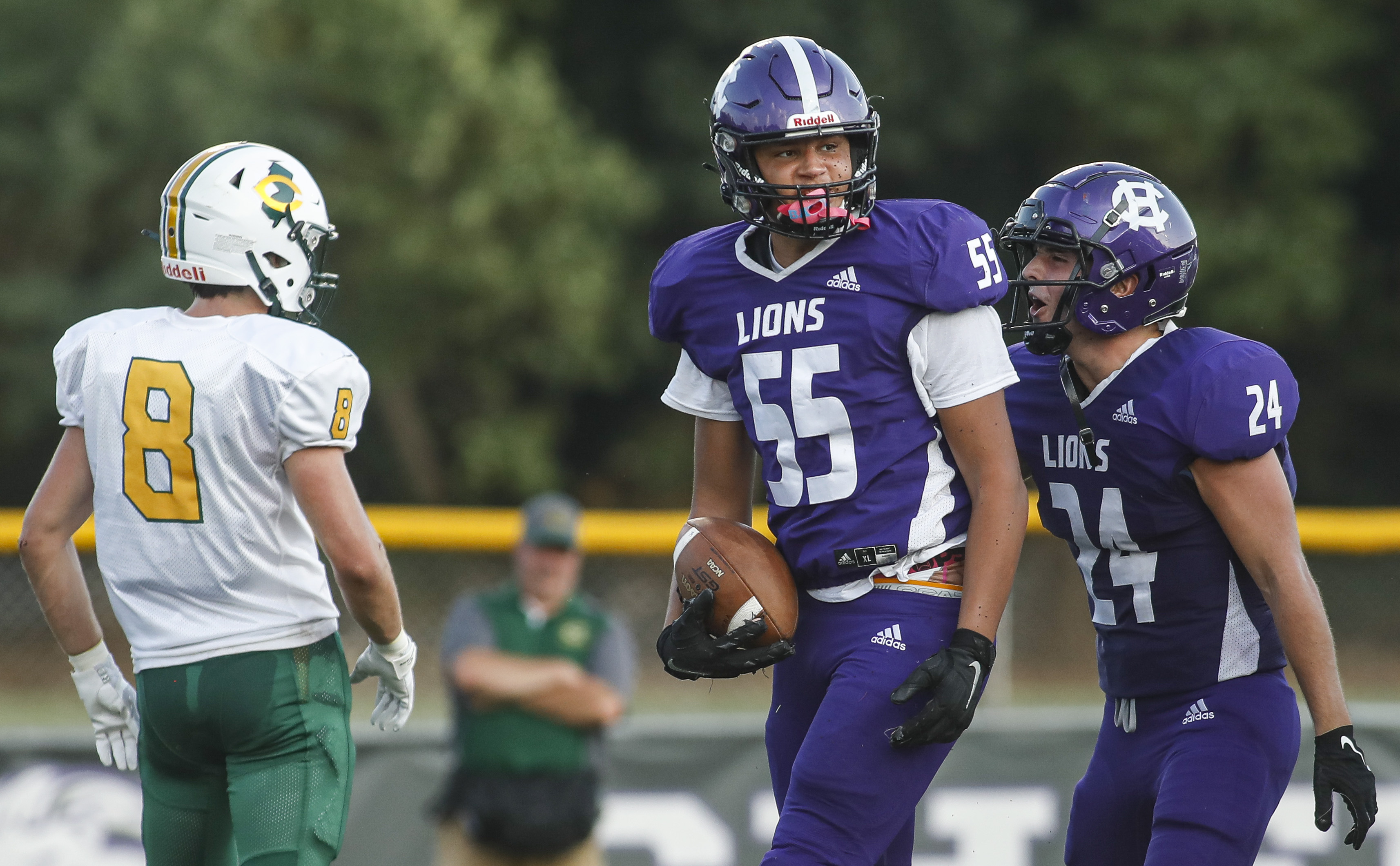 Football: Cherry Hill West defeats Clearview on August 26, 2022 - nj.com