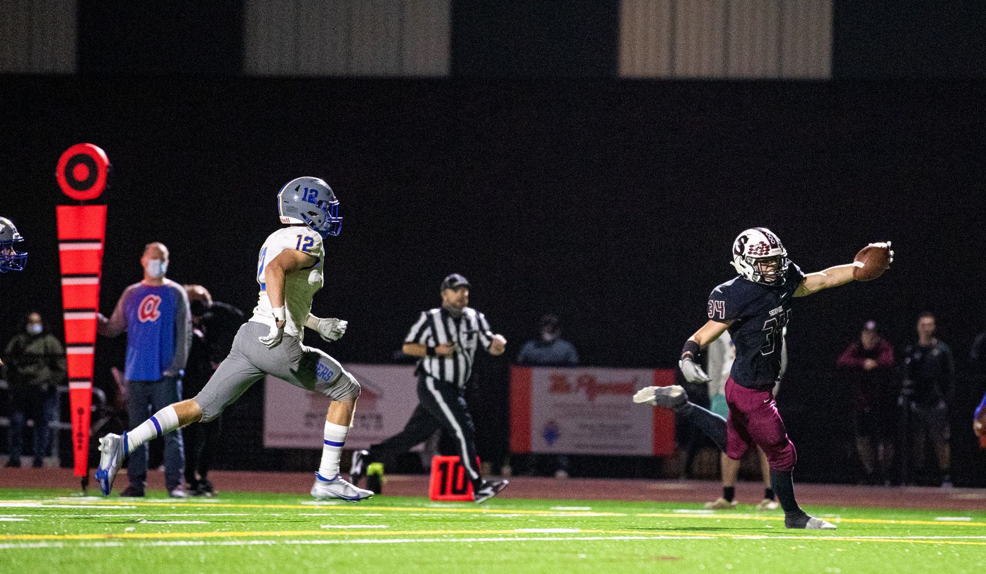 Oregon high school football: Newberg Tigers at Sherwood Bowmen ...