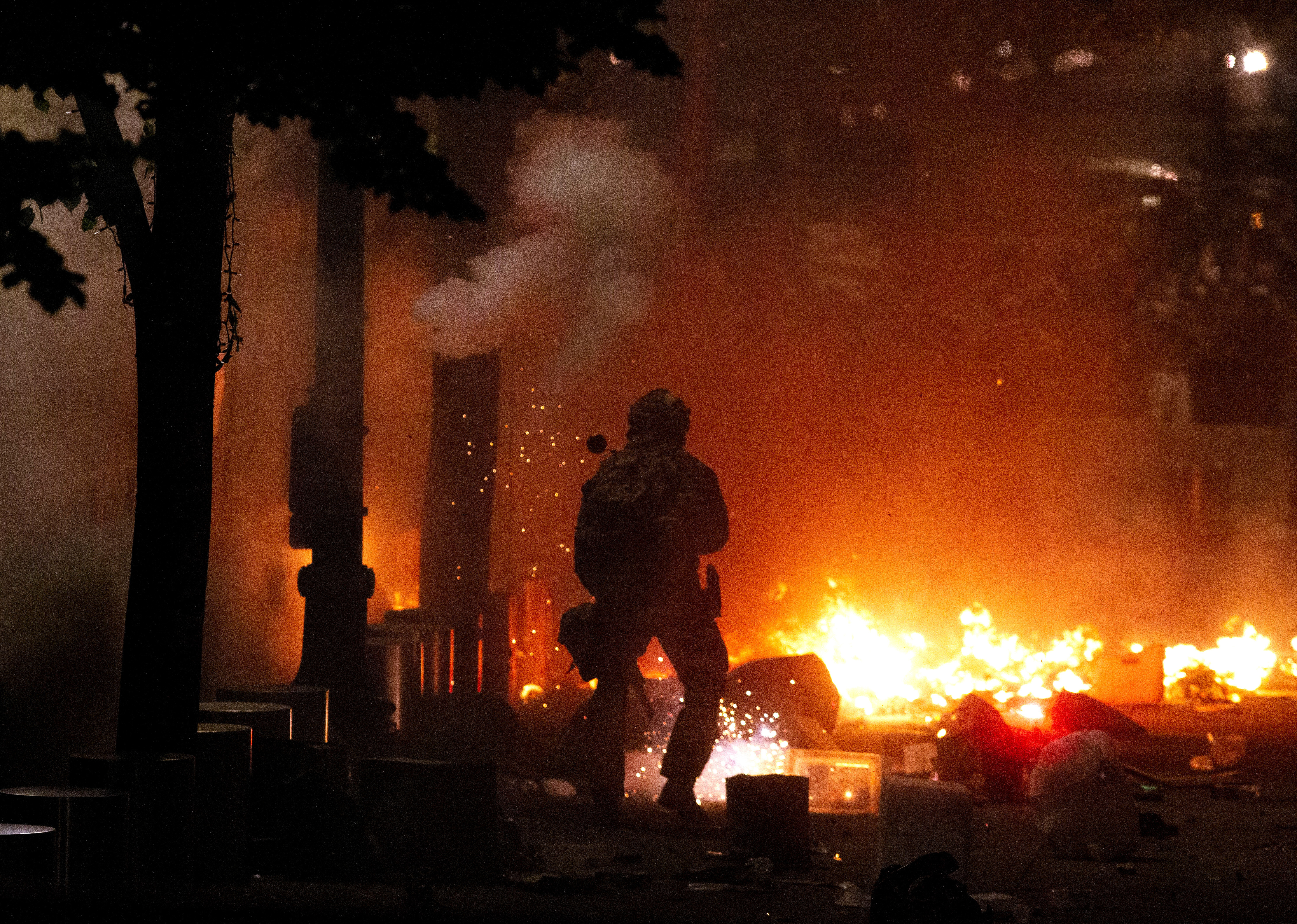 Judge blocks US agents from arresting observers in Portland - masslive.com