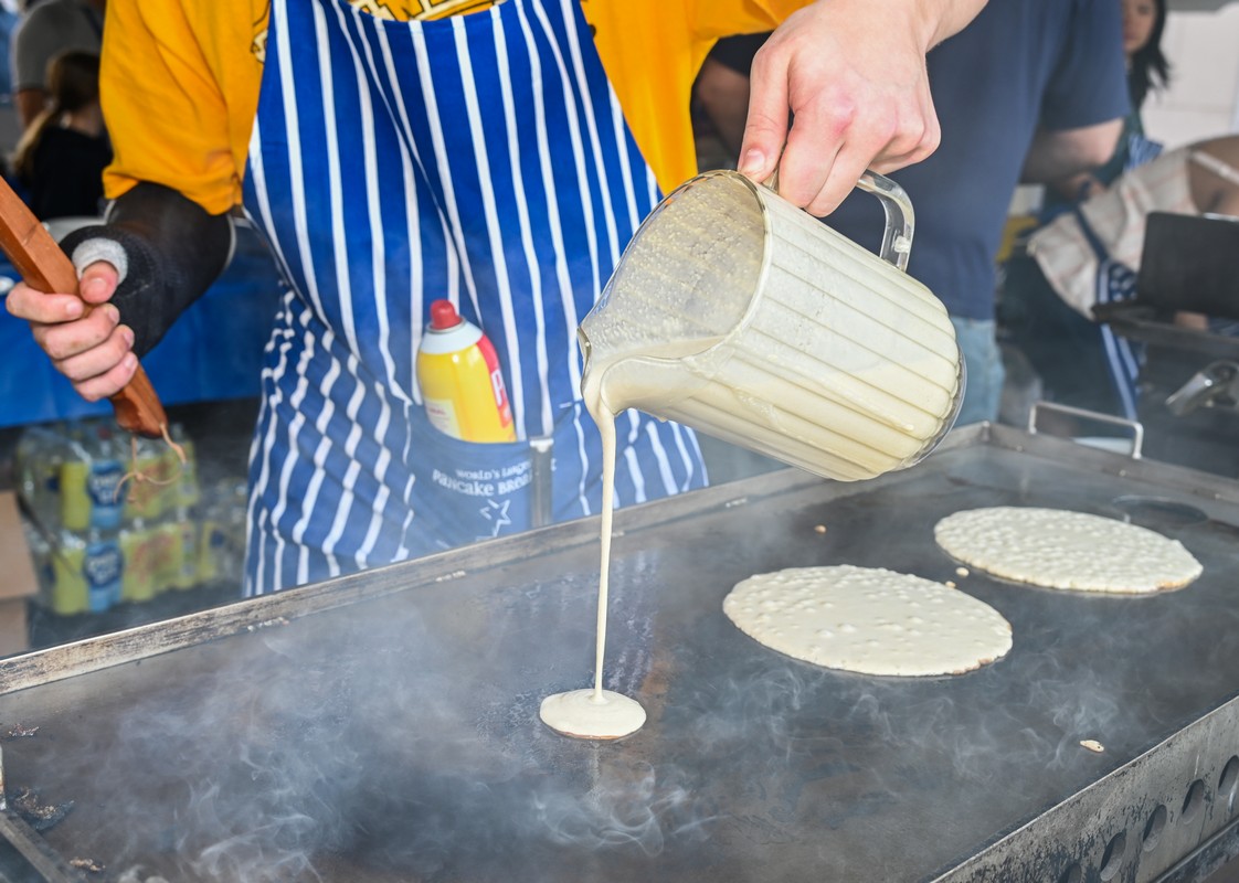 Thousands turn out for World’s Largest Pancake Breakfast in Springfield ...