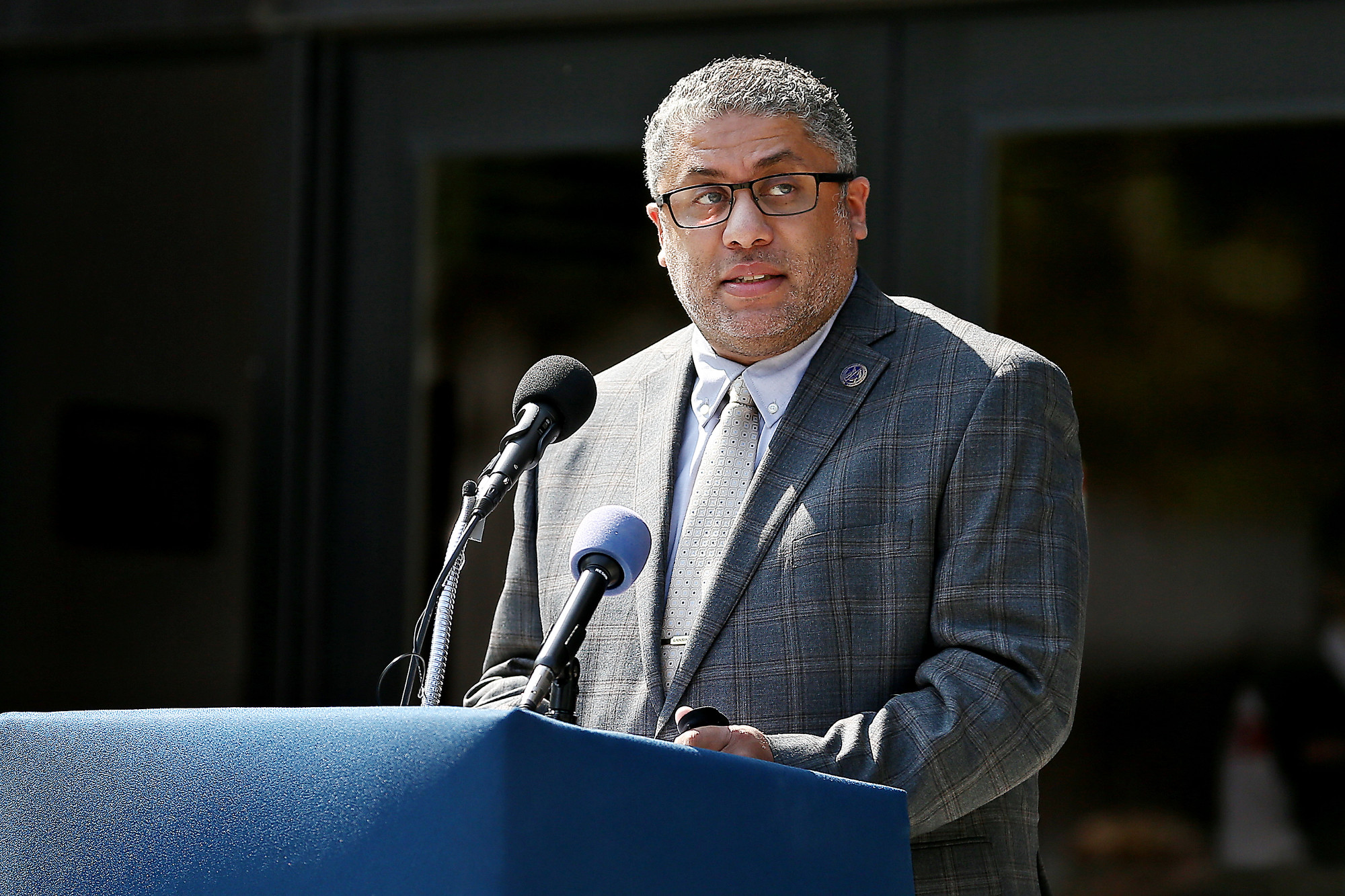 Elliott-Larsen Building sign unveiling – September 21, 2020 - mlive.com