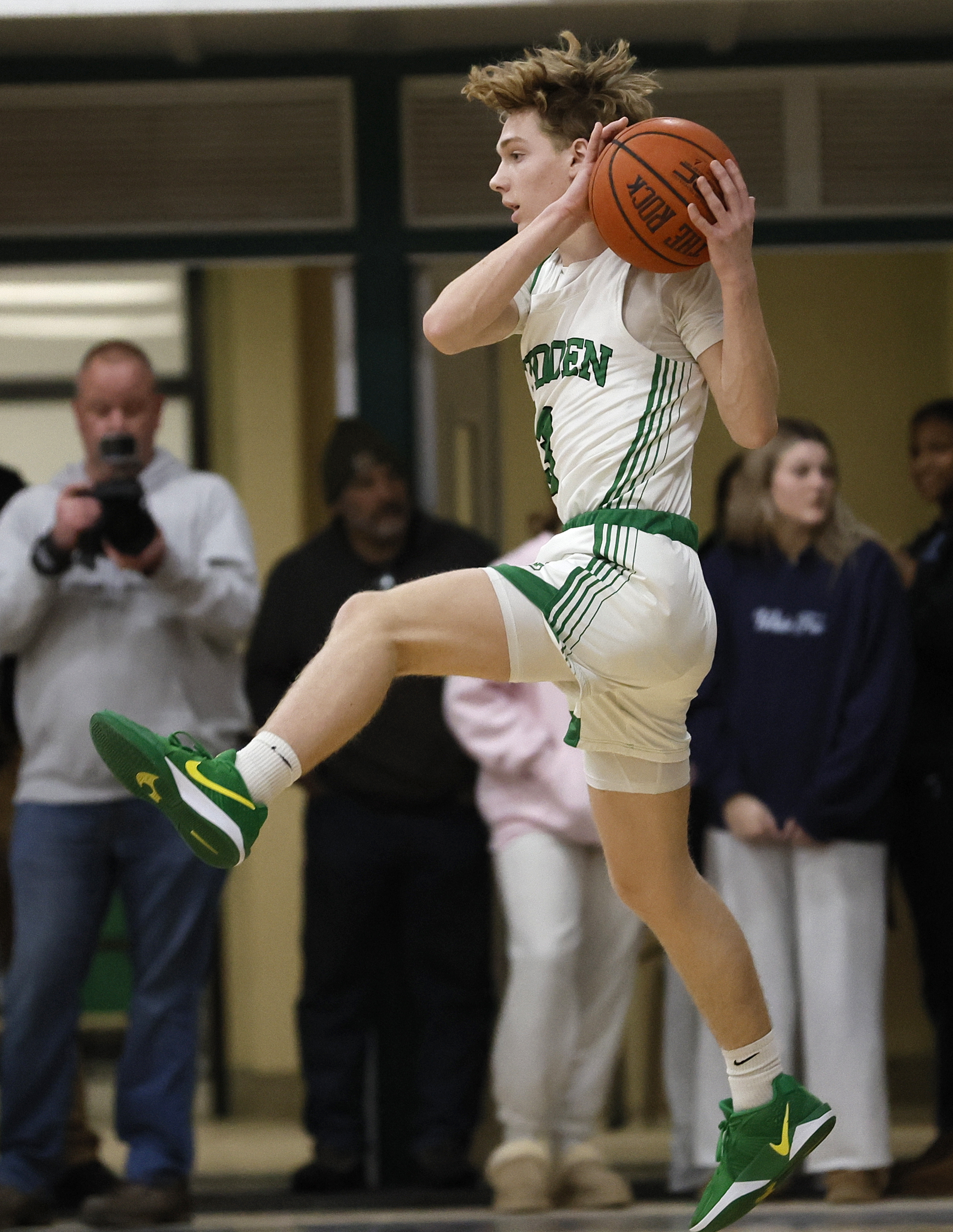 Bishop Cup: Bishop Ludden vs. Bishop Grimes Boys basketball - syracuse.com