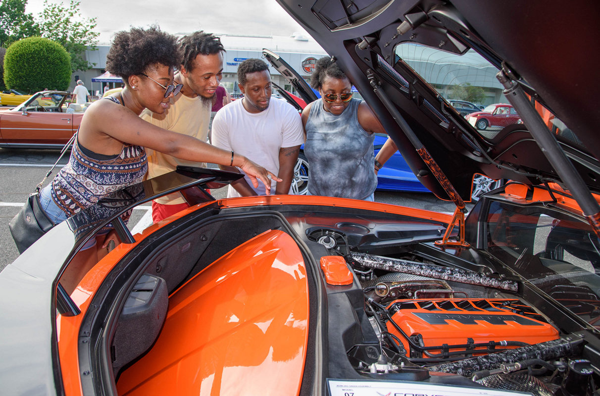 Weekly Cruise Night returns to downtown Springfield (photos) - masslive.com