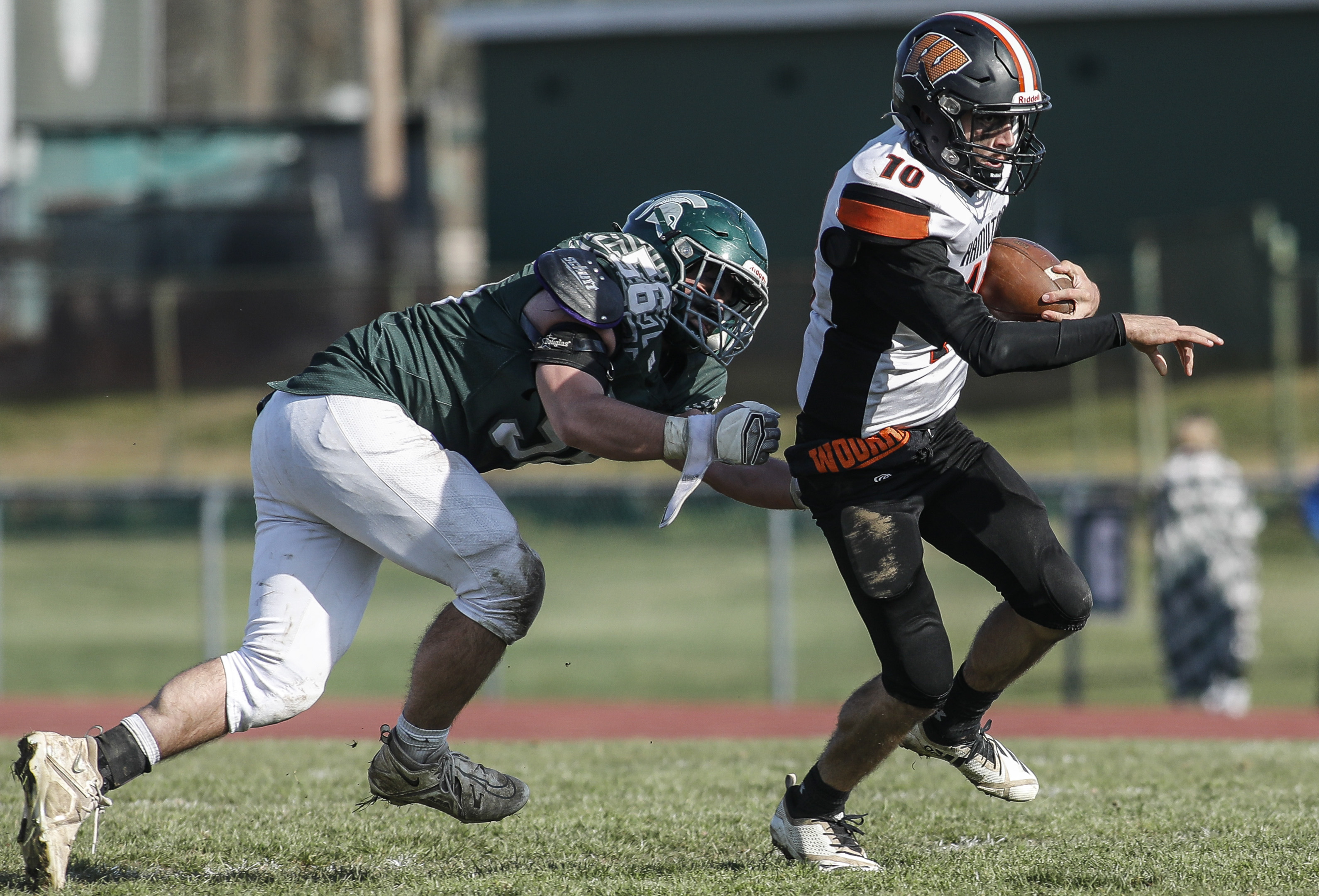Football: Steinert vs. Hamilton West in Thanksgiving Day rivalry game ...