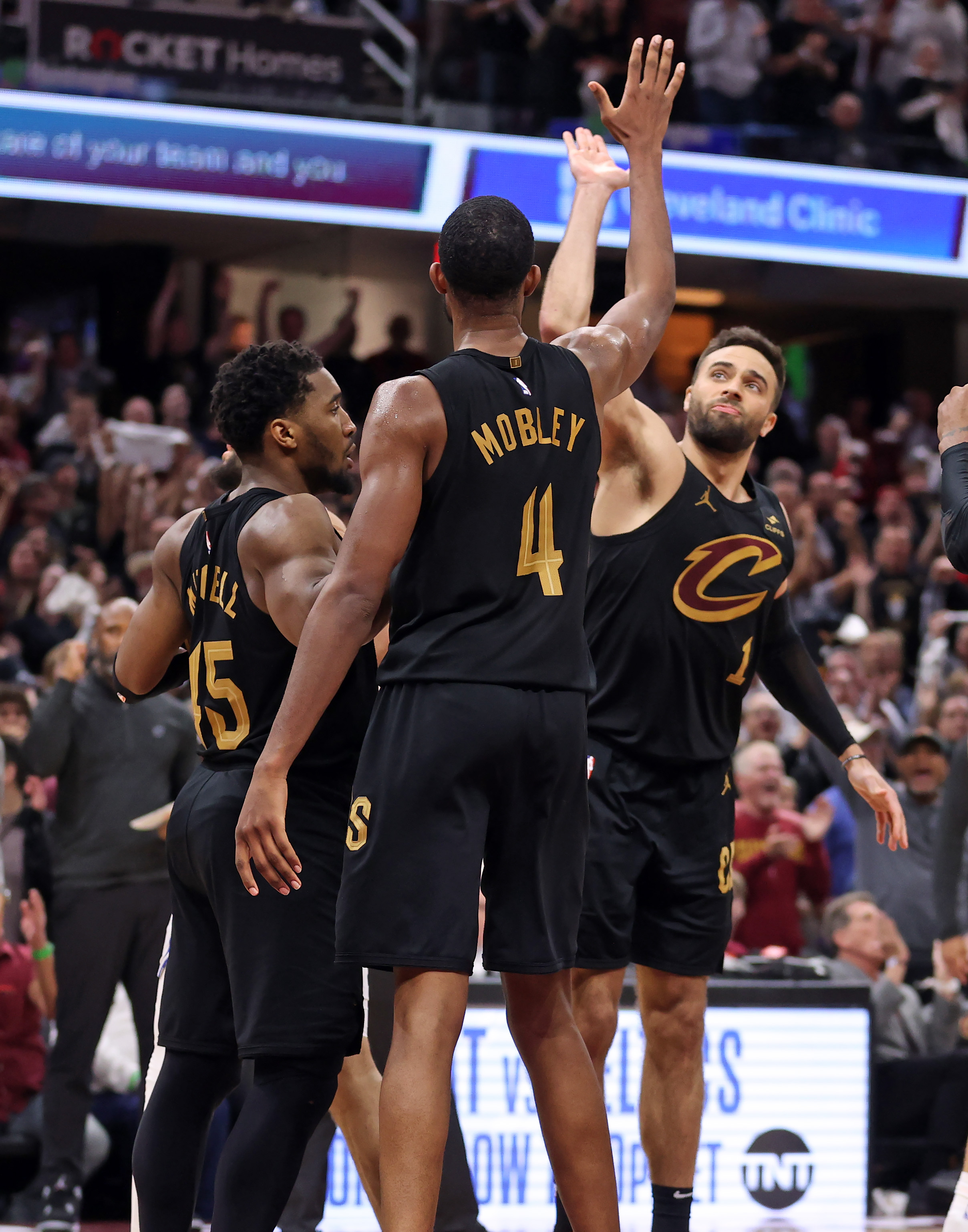 Cleveland Cavaliers vs. Orlando Magic, NBA playoffs round 1, game 5 ...