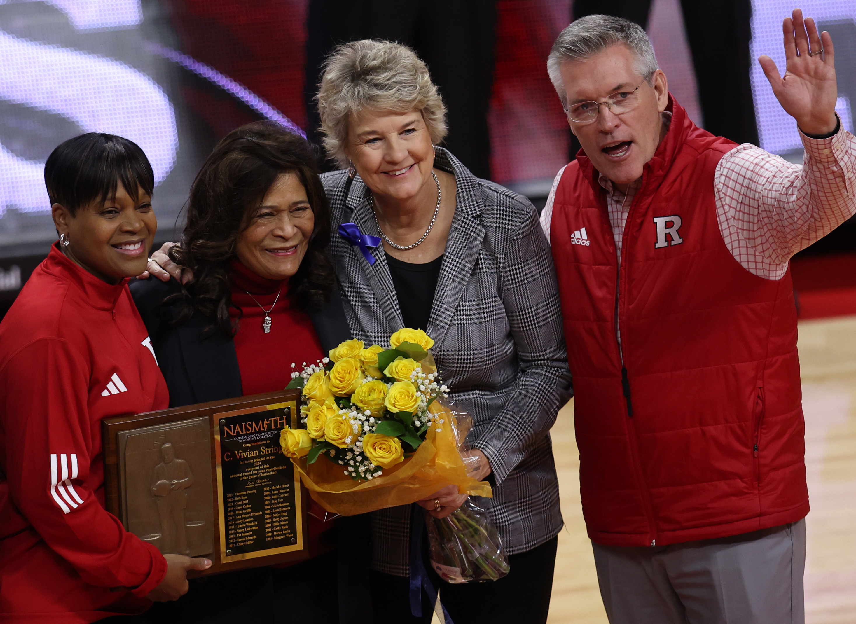 Superstar Caitlyn Clark leads Iowa to blowout win over Rutgers - nj.com