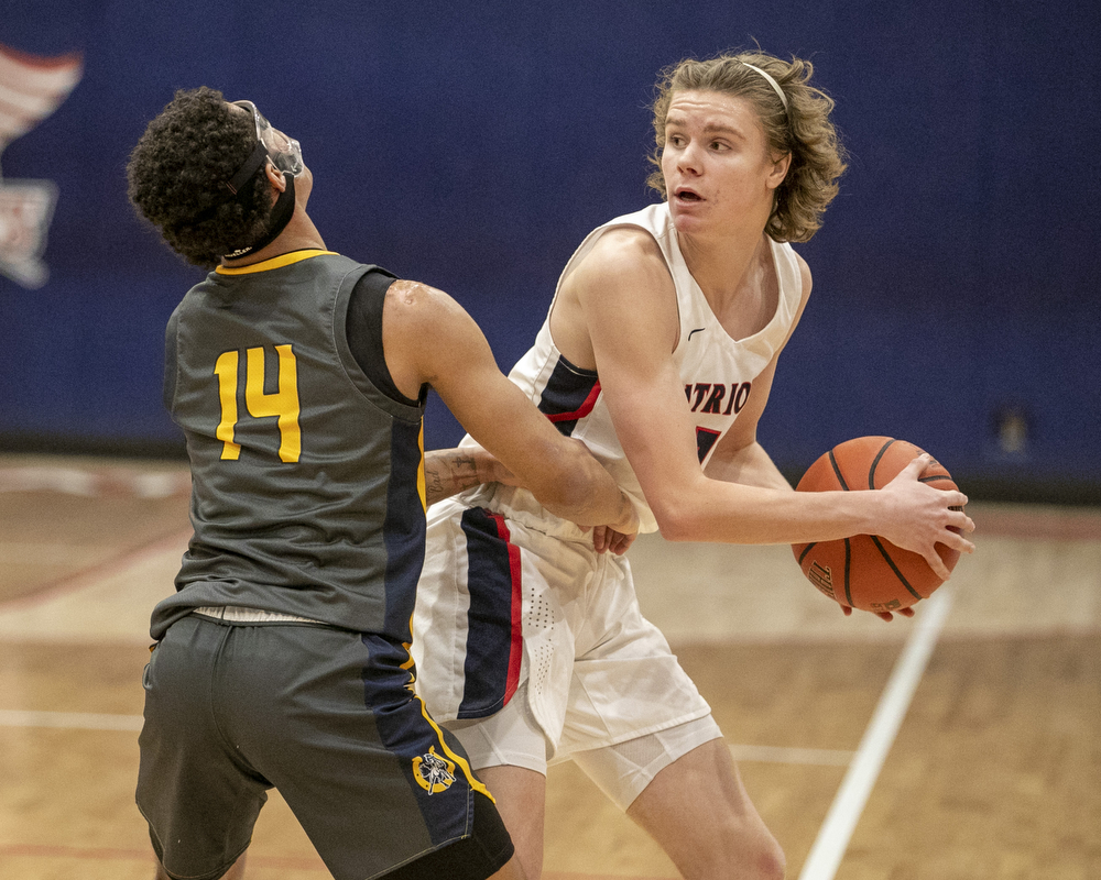 Cedar Cliff boys blow out Red Land 60-24 - pennlive.com