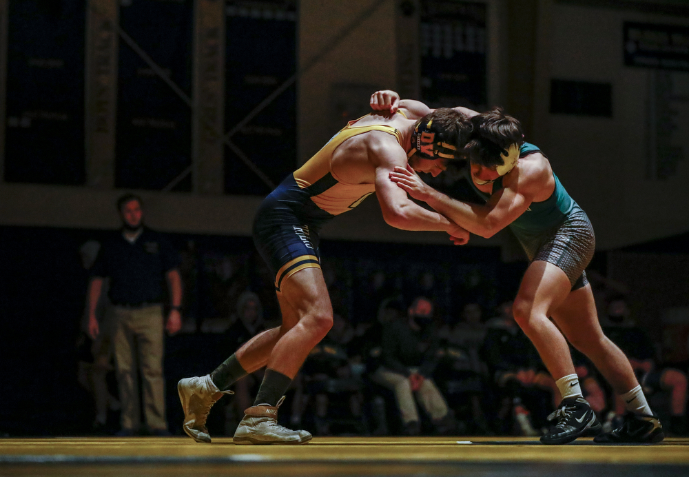 Delaware Valley wrestling hosts Raritan on Jan. 21, 2022 ...