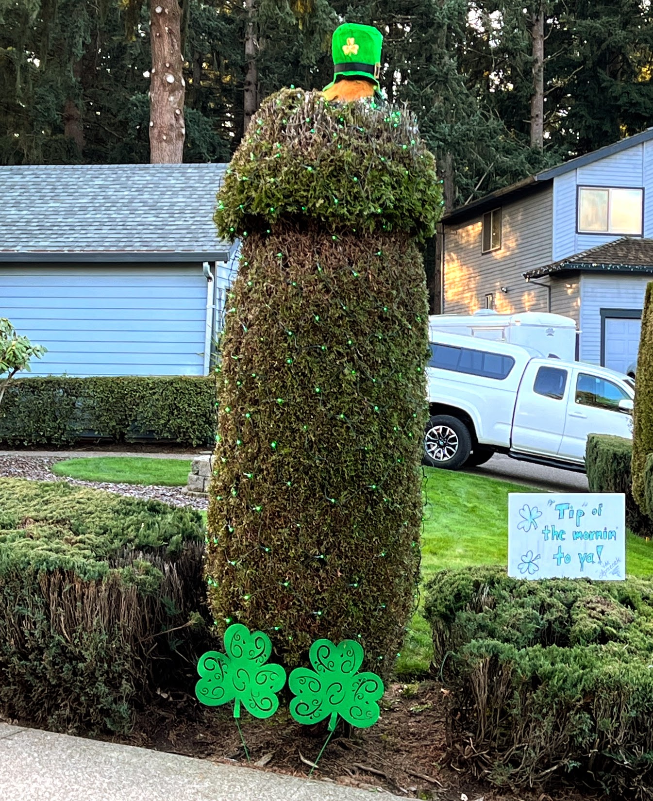 Tualatin's suggestive topiary - oregonlive.com