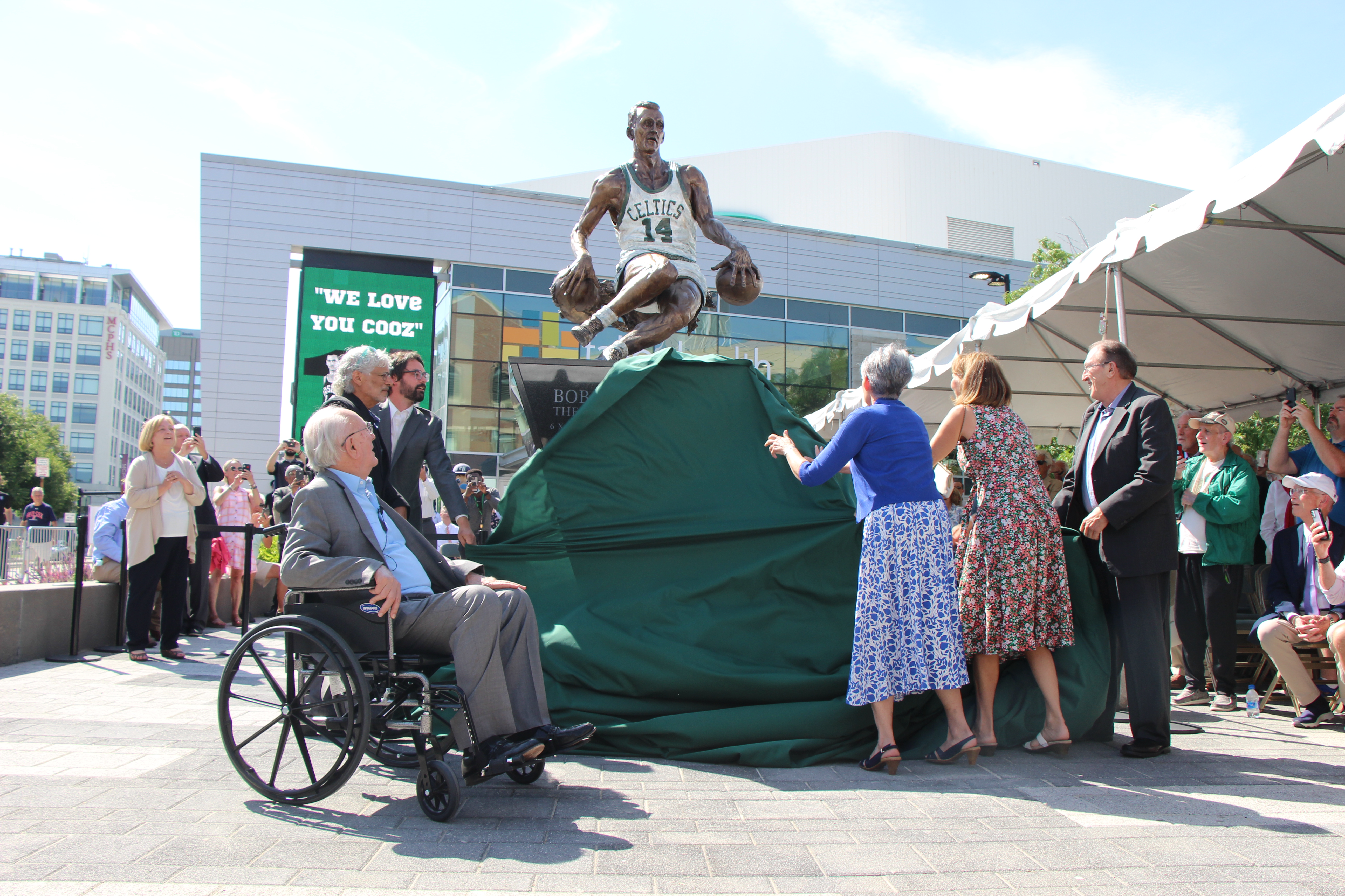 Boston Celtics legend Bob Cousy honored with a statue in Worcester ...