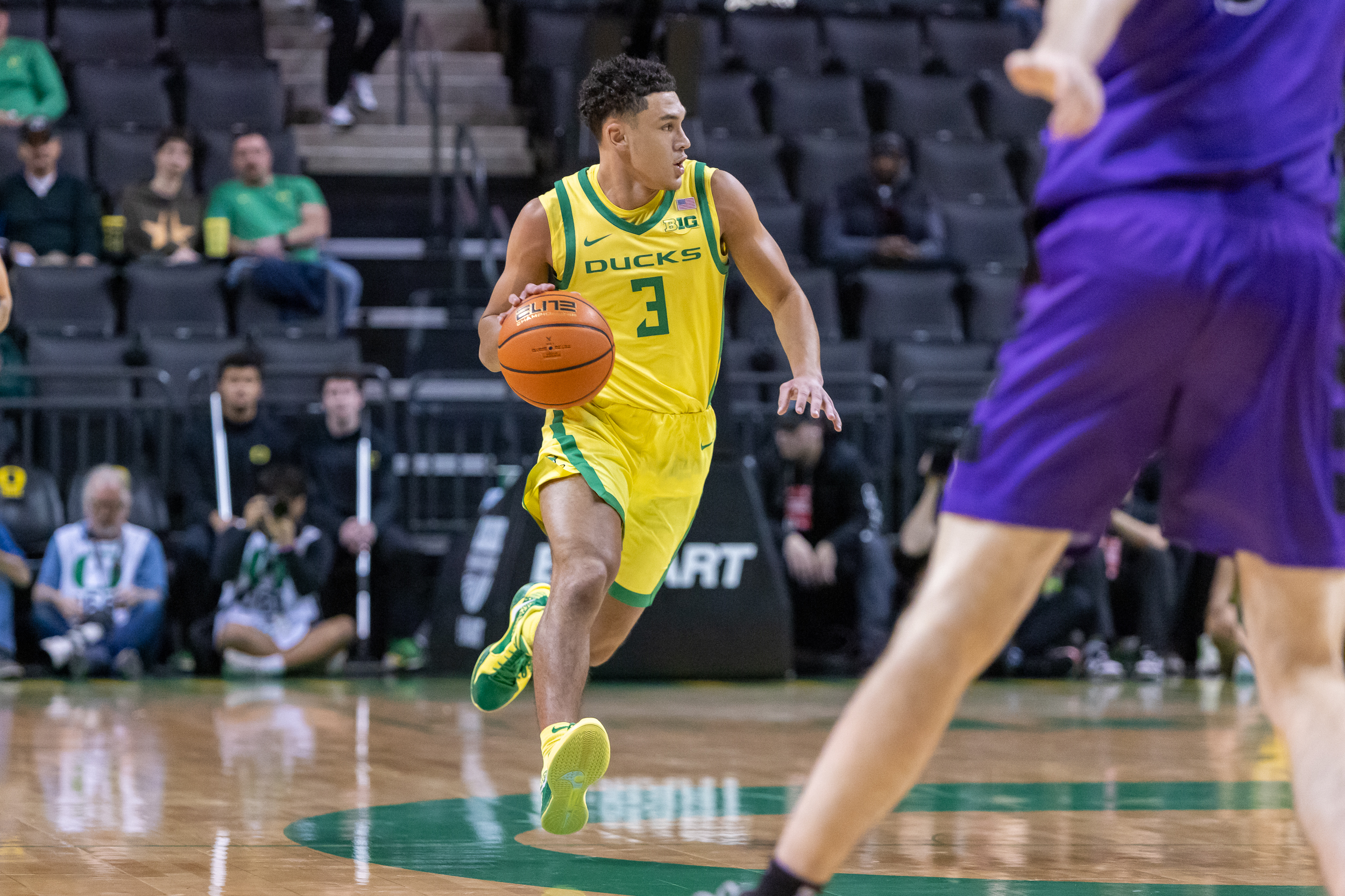 Oregon Ducks vs. Portland Pilots men's basketball: Nov. 12, 2024 ...