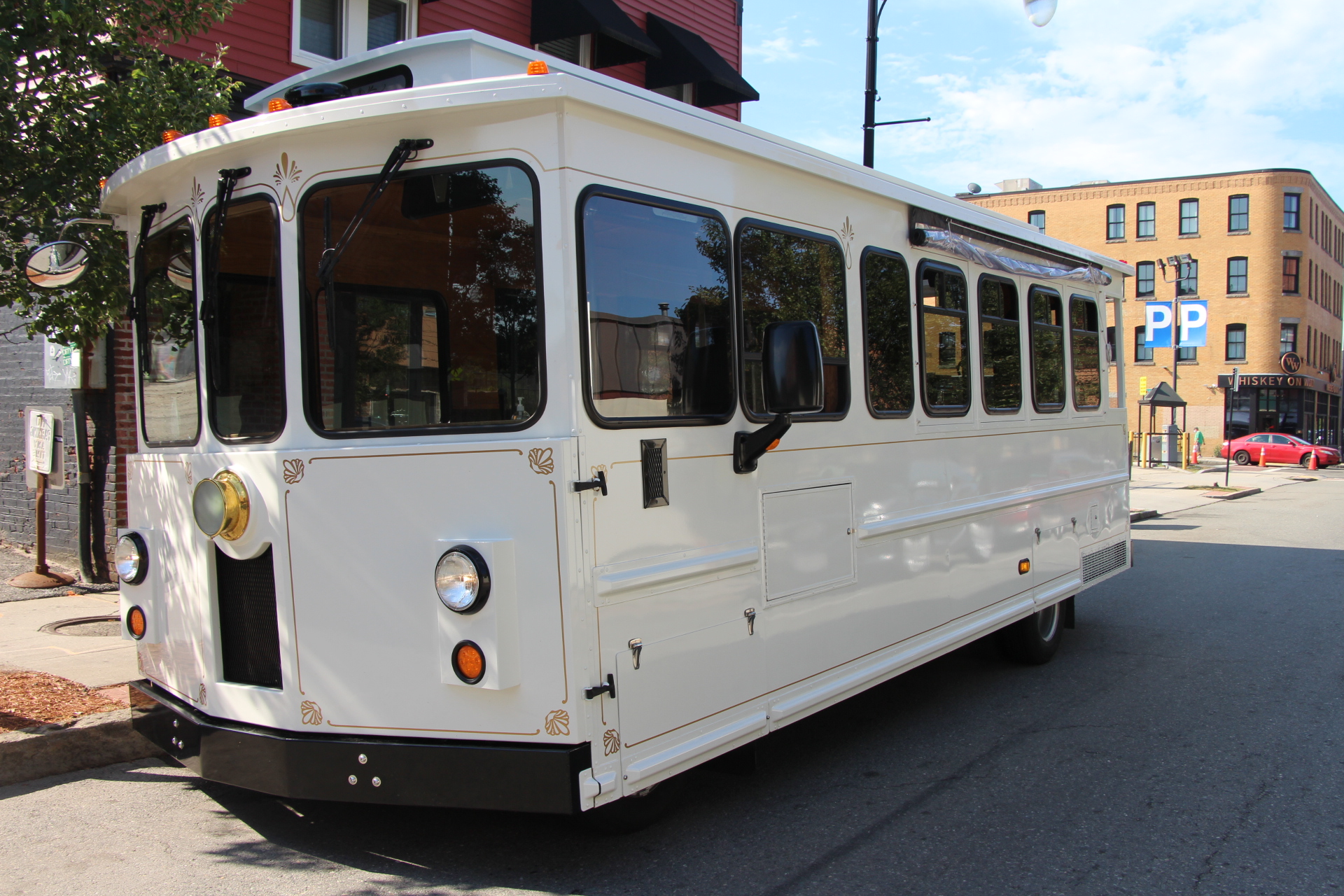 Ride the Woo debuts its first trolley - masslive.com