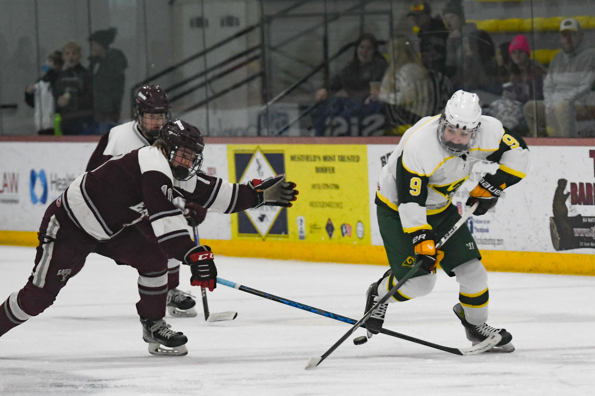12-26-23 Southwick boys ice hockey vs. Easthampton - masslive.com