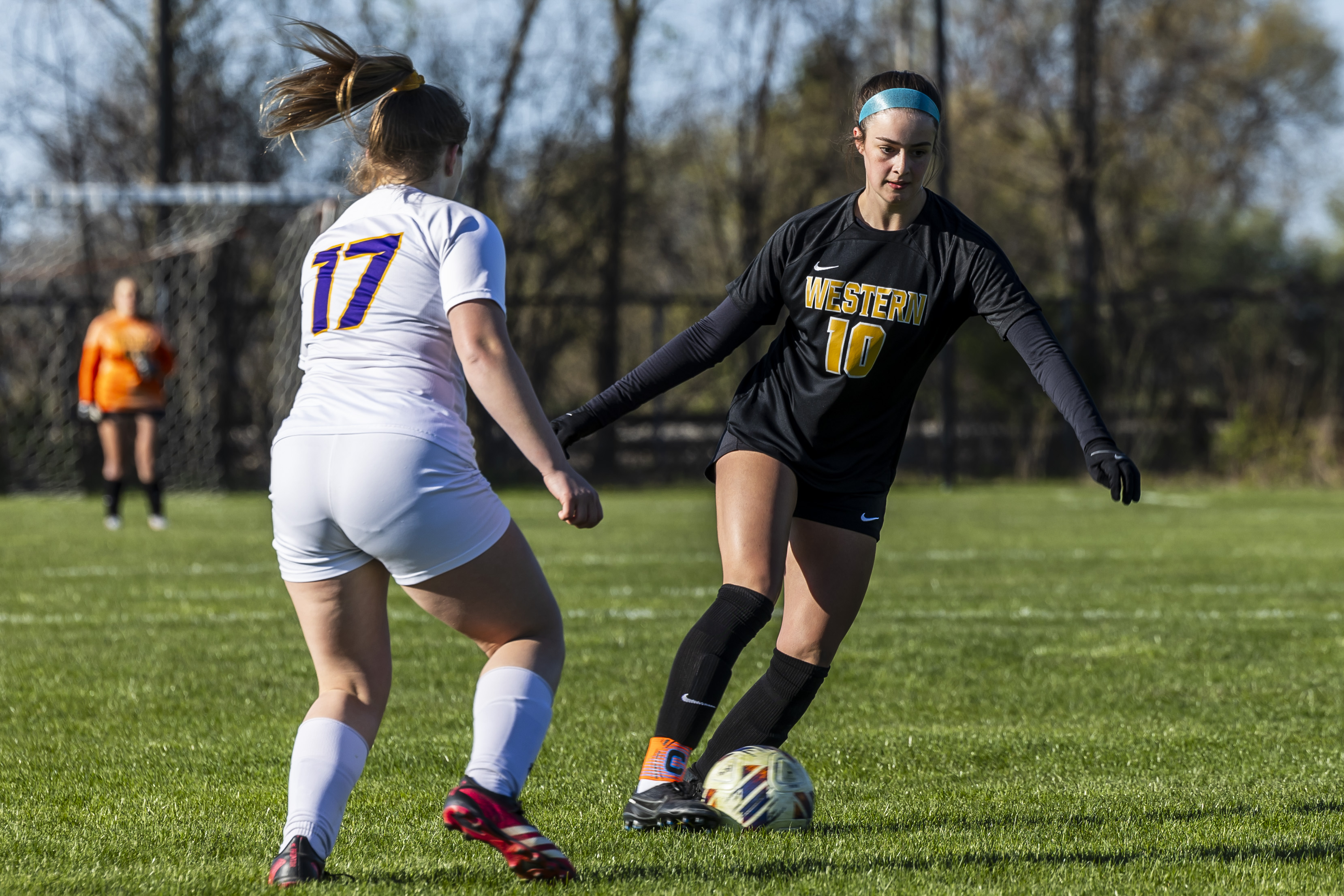 Bay City Western hosts Bay City Central in girls soccer game - mlive.com